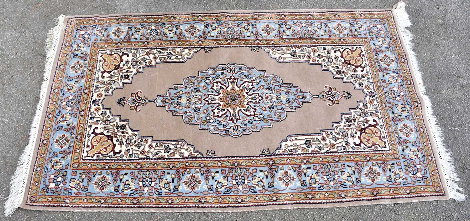 Lot 2366 - A hand knotted beige ground Keshan rug, 163