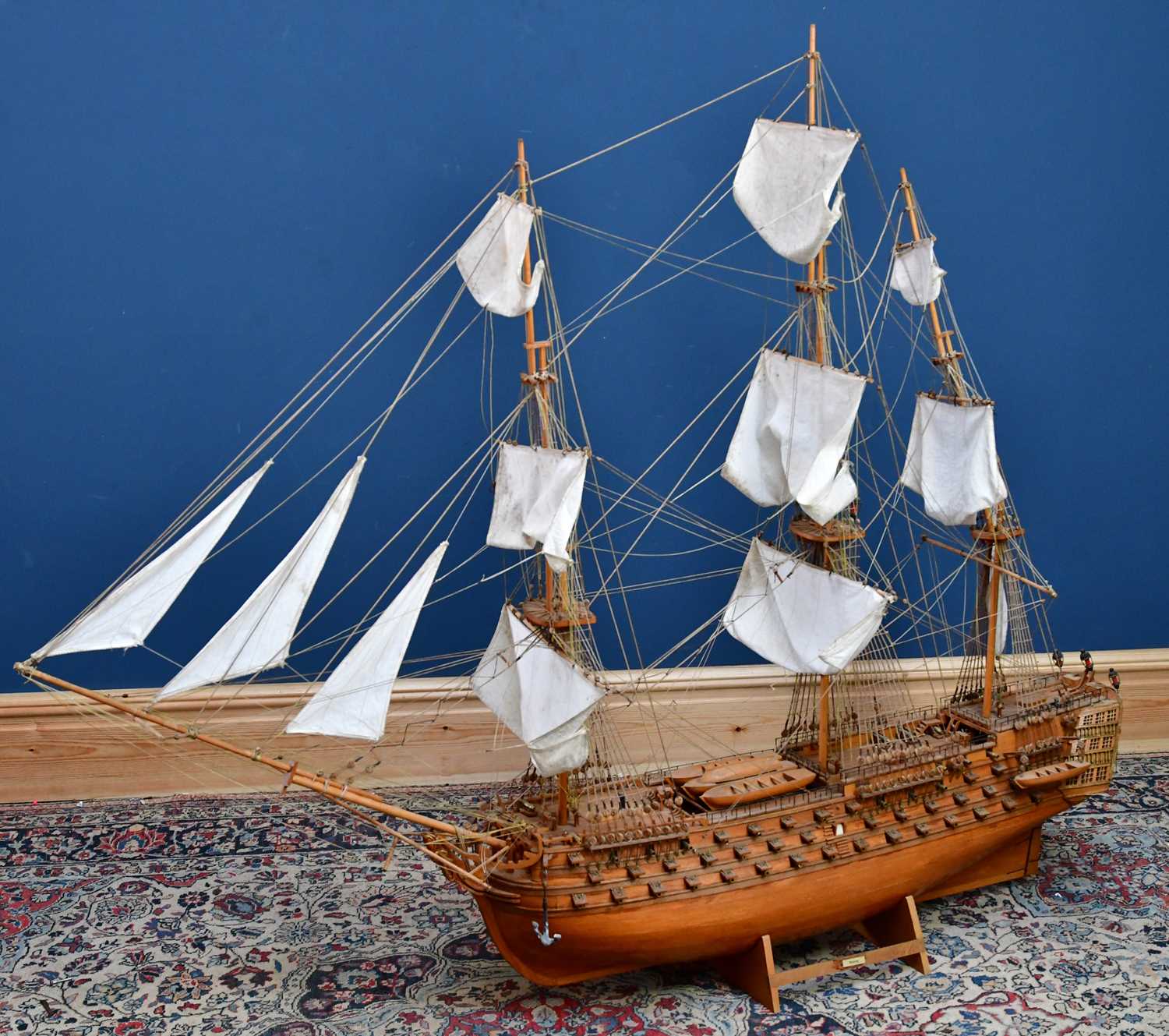 Lot 1115 - A large model of the HMS Victory, height