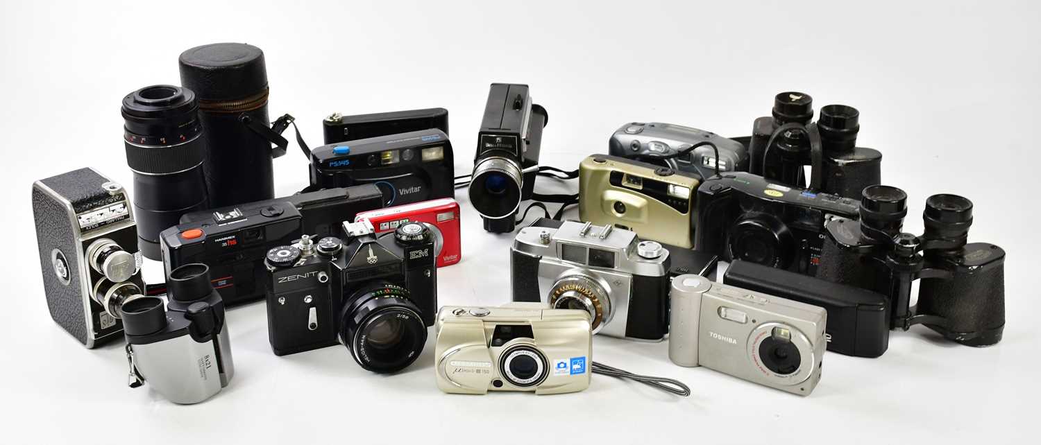 Lot 2235 - A small quantity of assorted cameras to