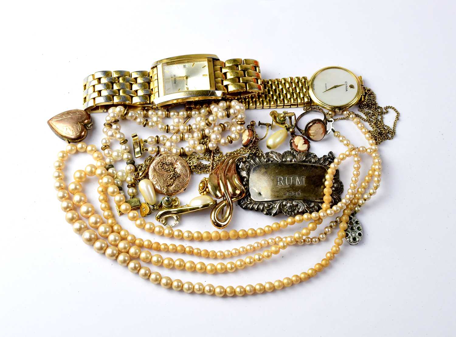 Lot 876 - Various items of jewellery