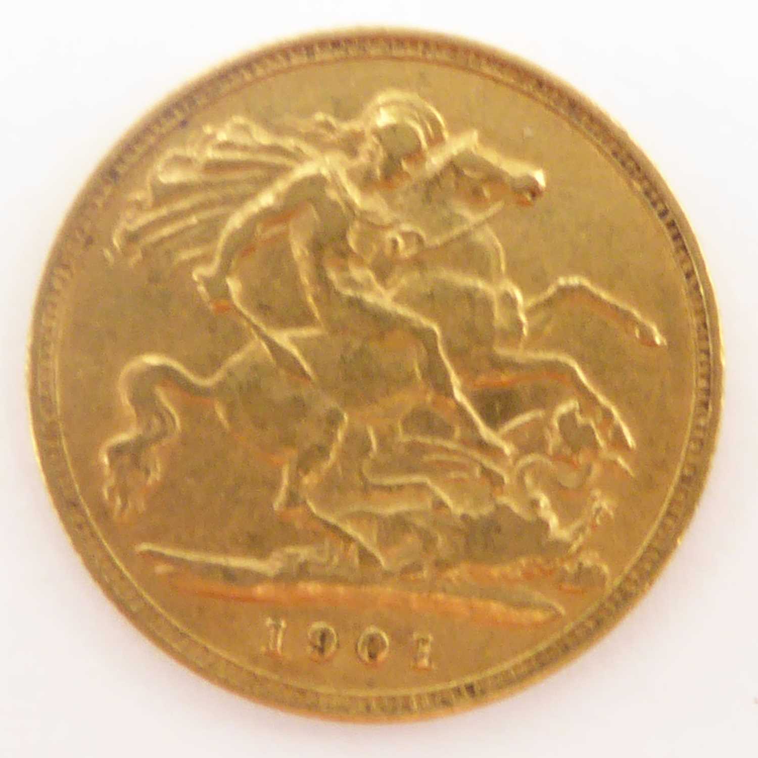 Lot 892 - A Victorian half sovereign 1901, old head,