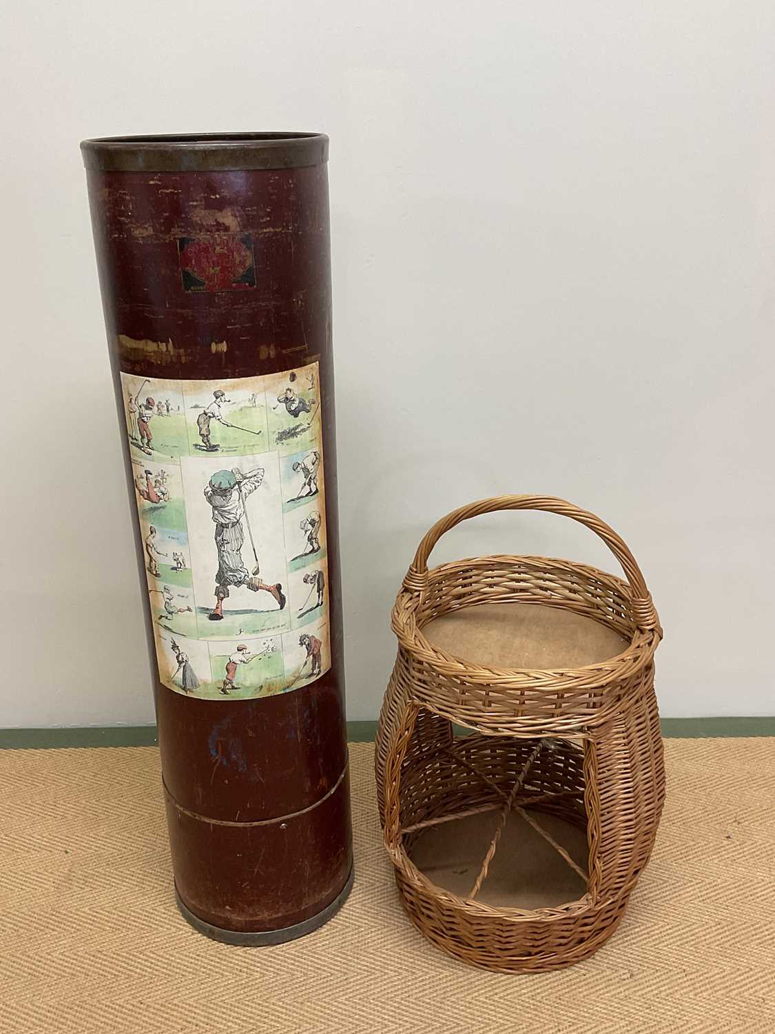 Lot 474 - Spalding Fibre Company, golf club container