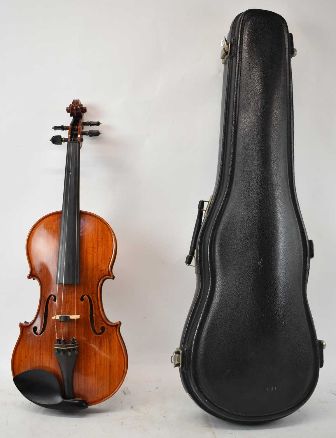 Lot 351 - STENTOR MUSIC CO; a modern full size 'The