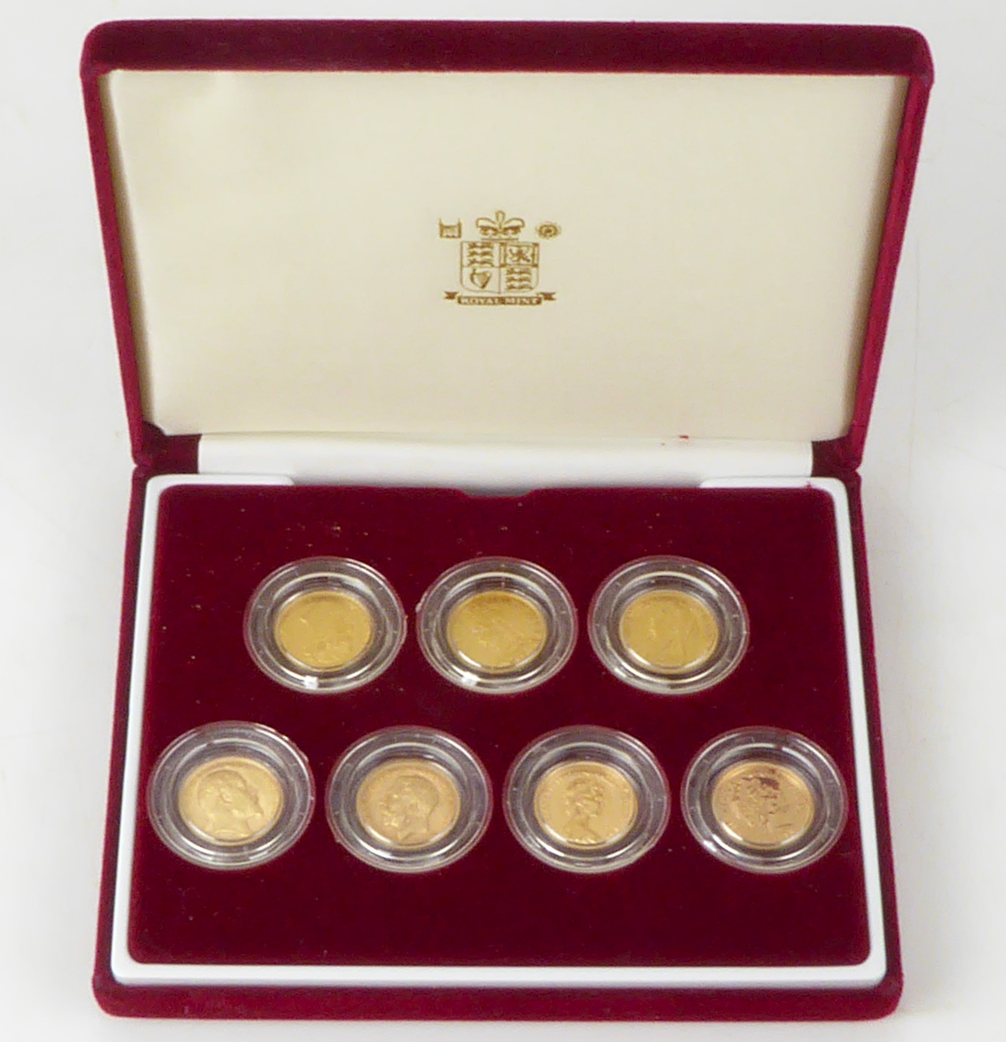 Lot 840 - ROYAL MINT; 'Half Sovereign Portrait