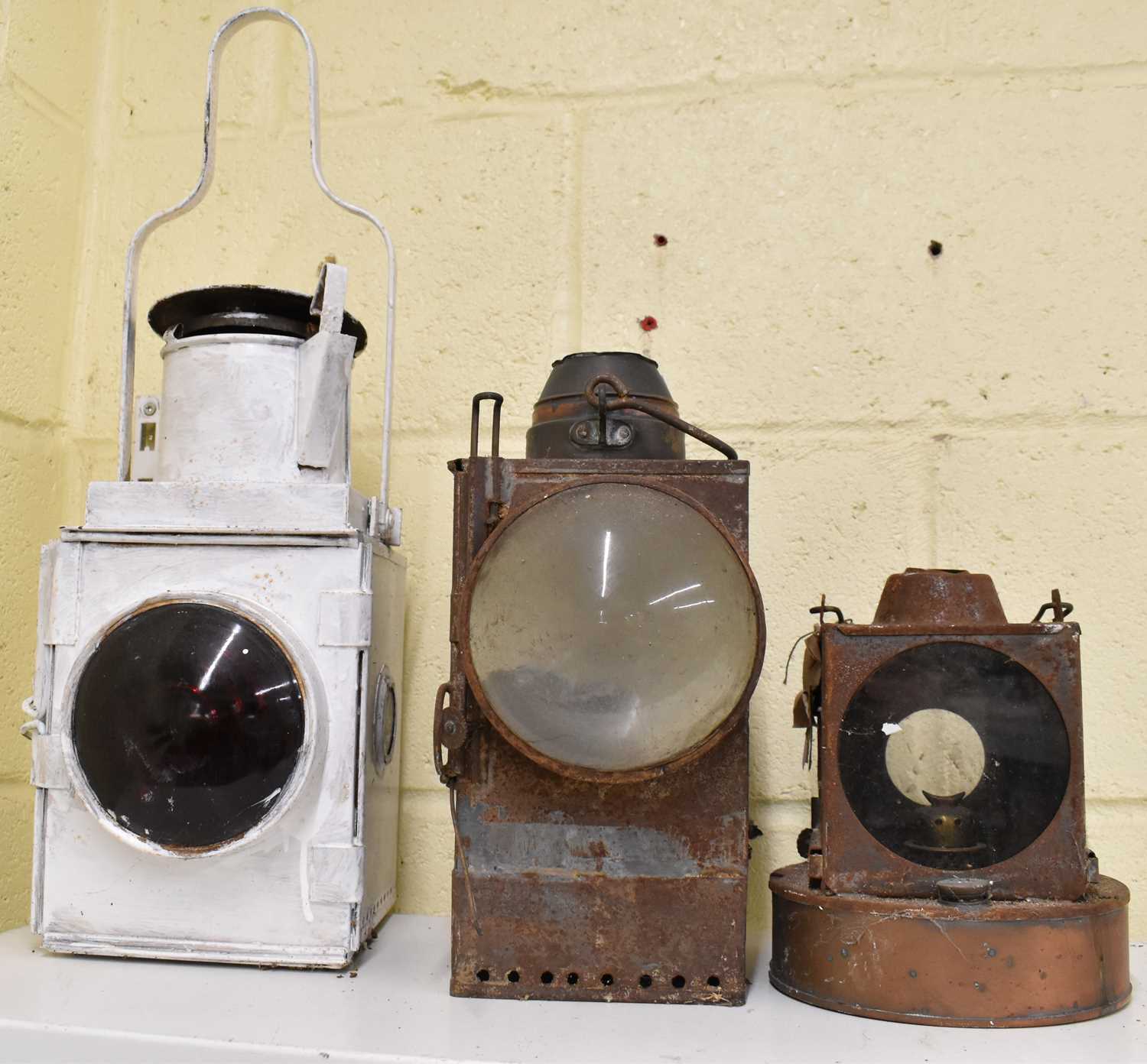 Lot 86 - RAILWAYANA; British Rail (West) white painted