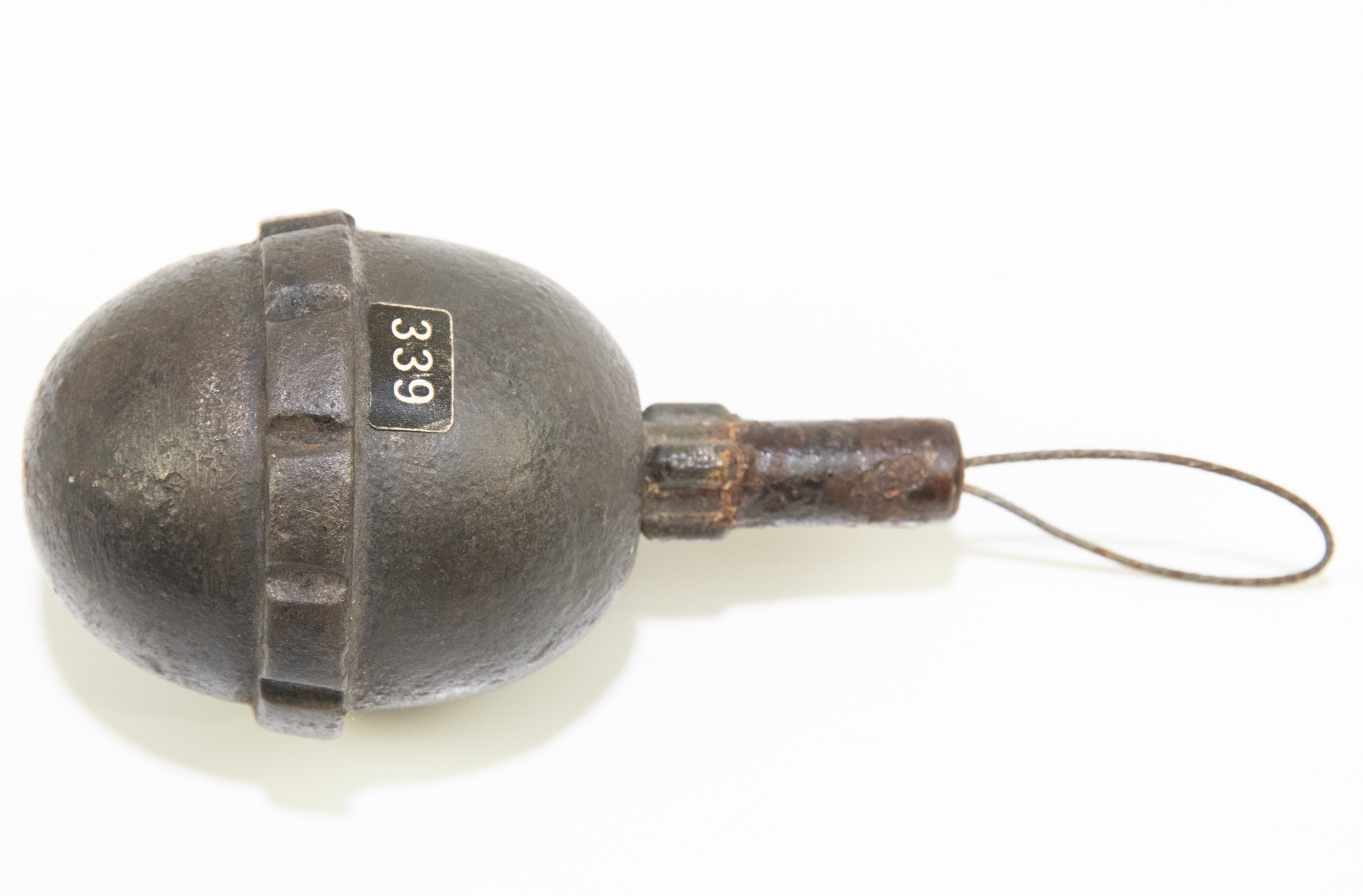Lot 418 - An inert WWI period German 'egg' grenade.