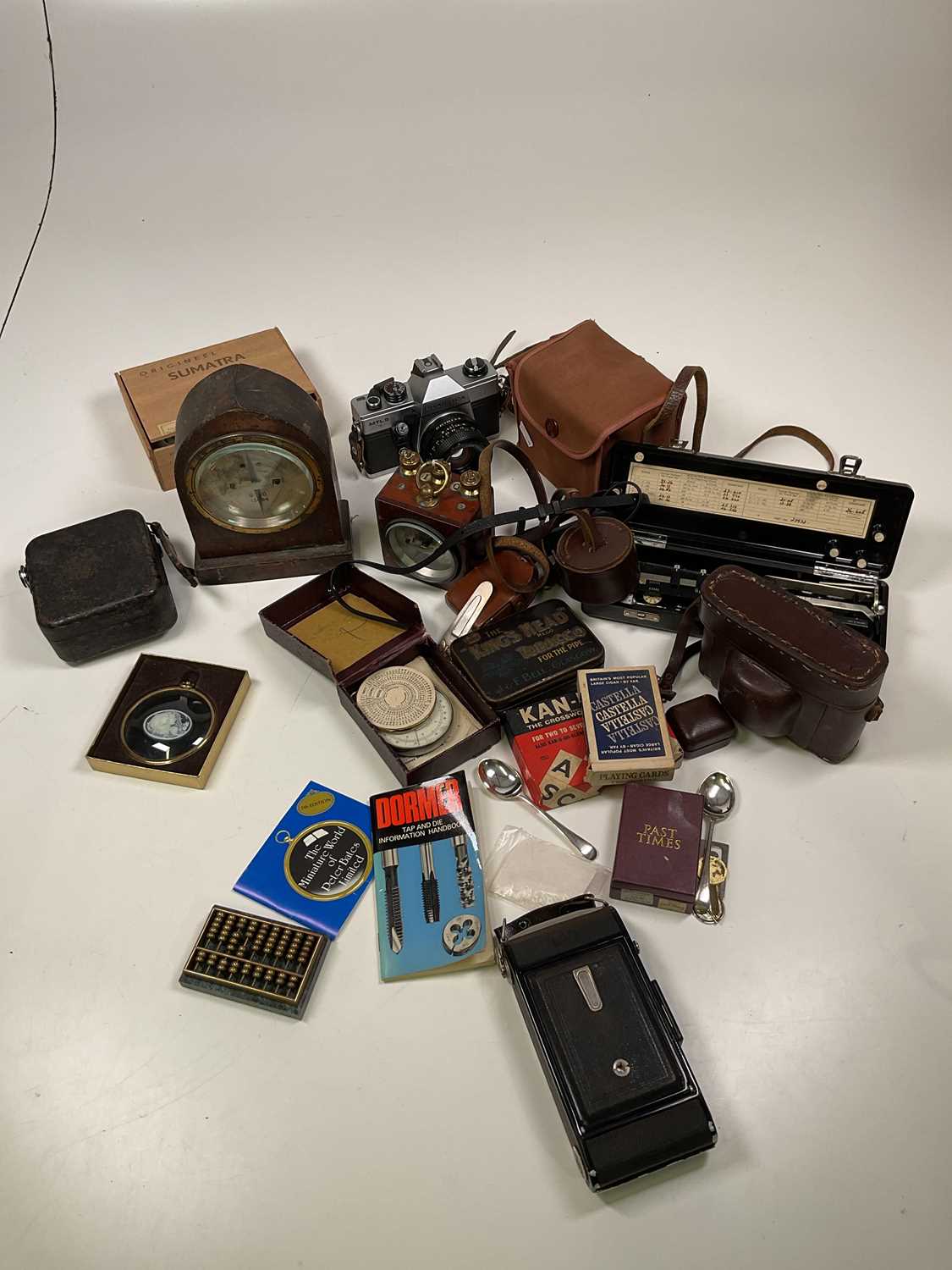 Lot 25 - A small group of cameras, a GPO compass,