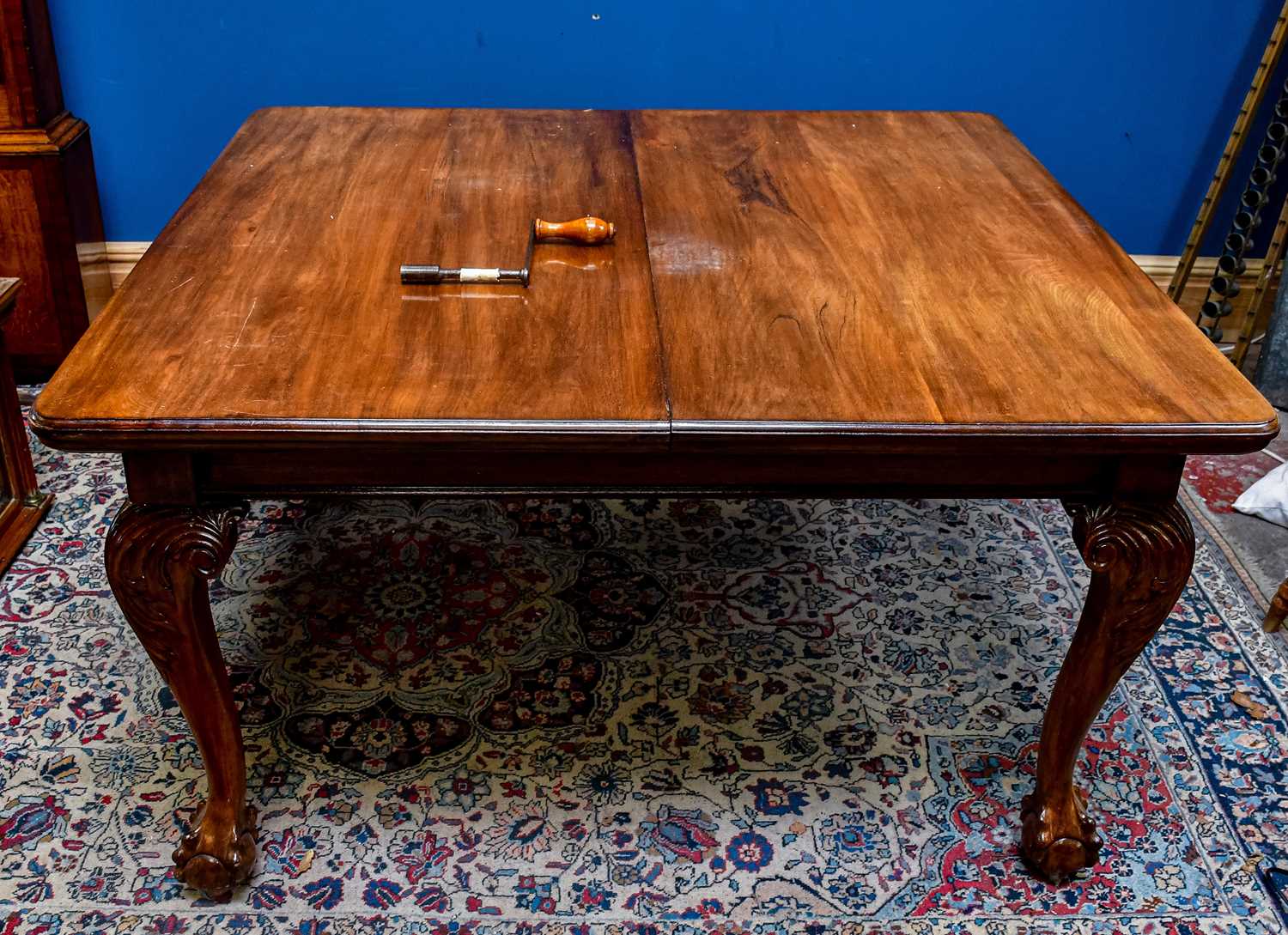 Lot 2350 - An early 20th century mahogany wind-out