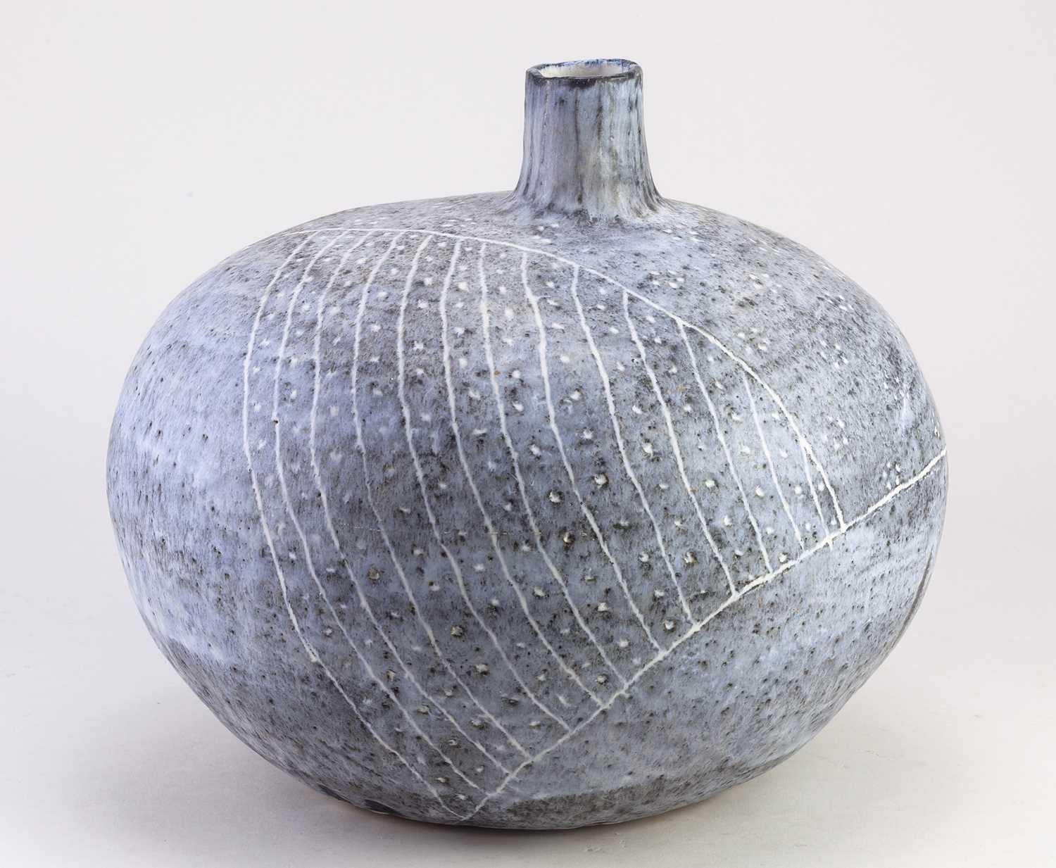 Lot 590 - YO THOM (born 1973); a large stoneware tsubo