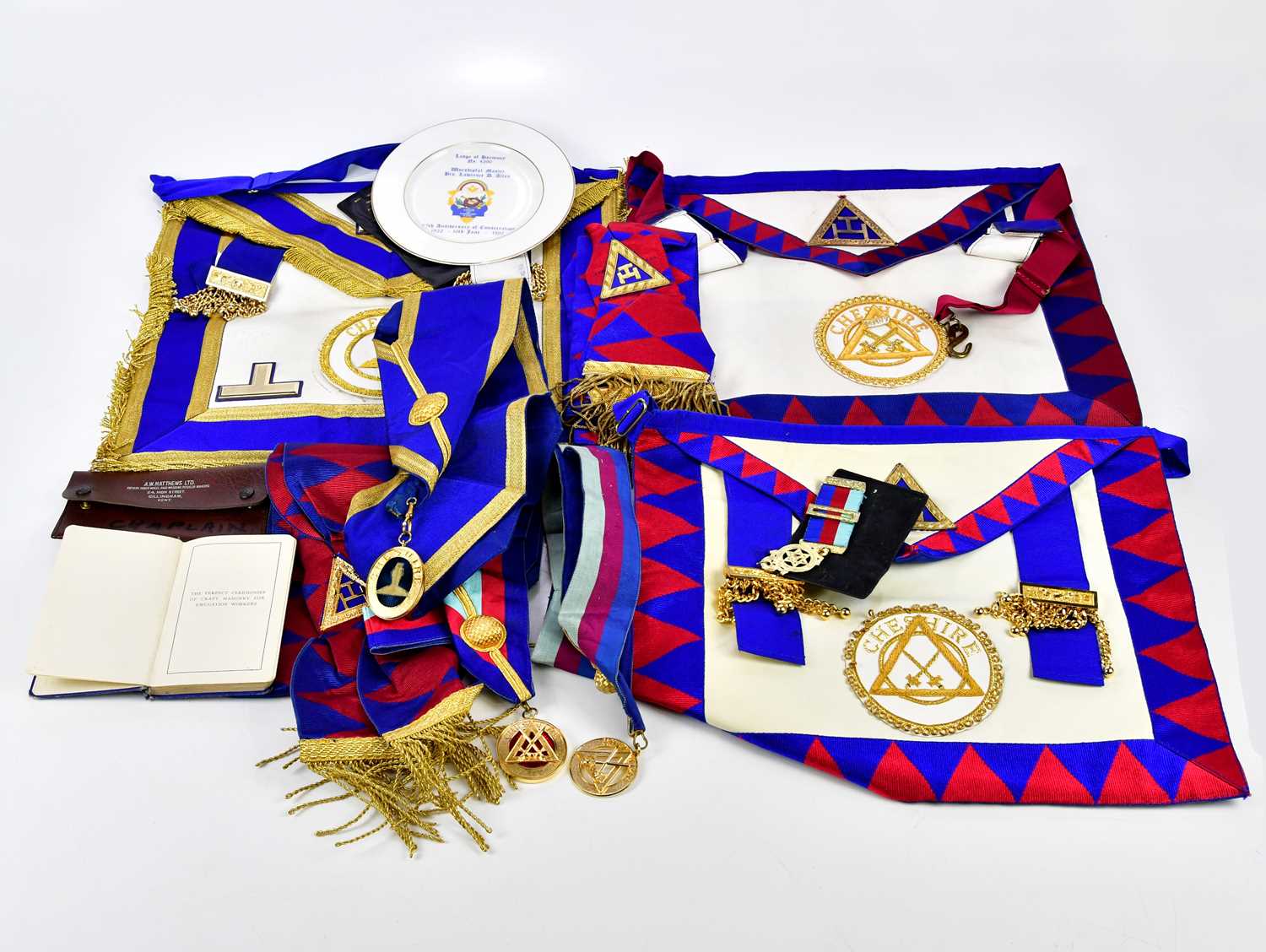 Lot 1391 - A small collection of Masonic regalia,