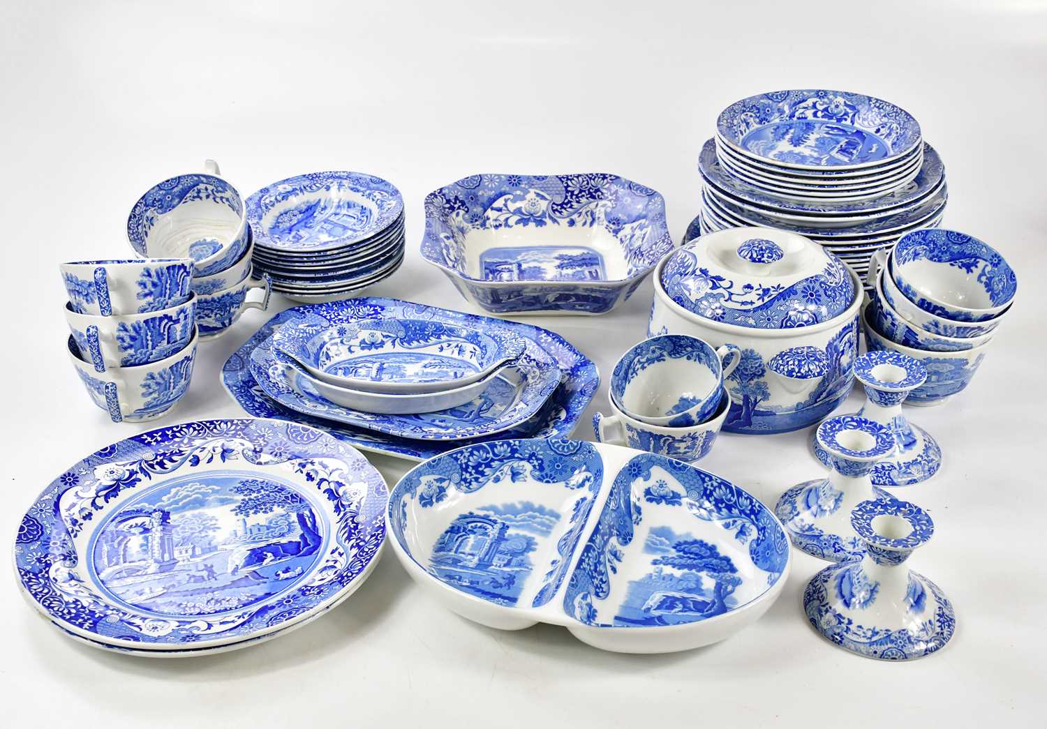 Lot 1451 - SPODE; an extensive blue and white dinner