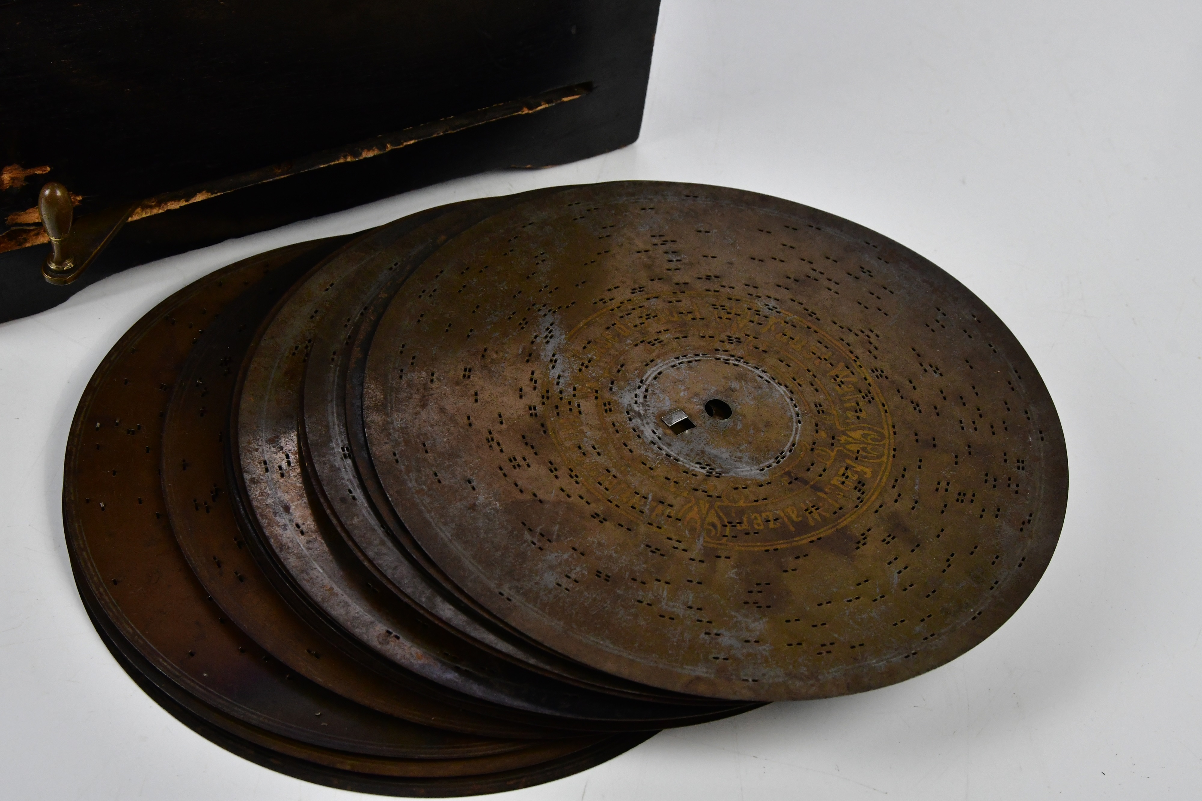 Lot 1276 - A late 19th century German symphonium in