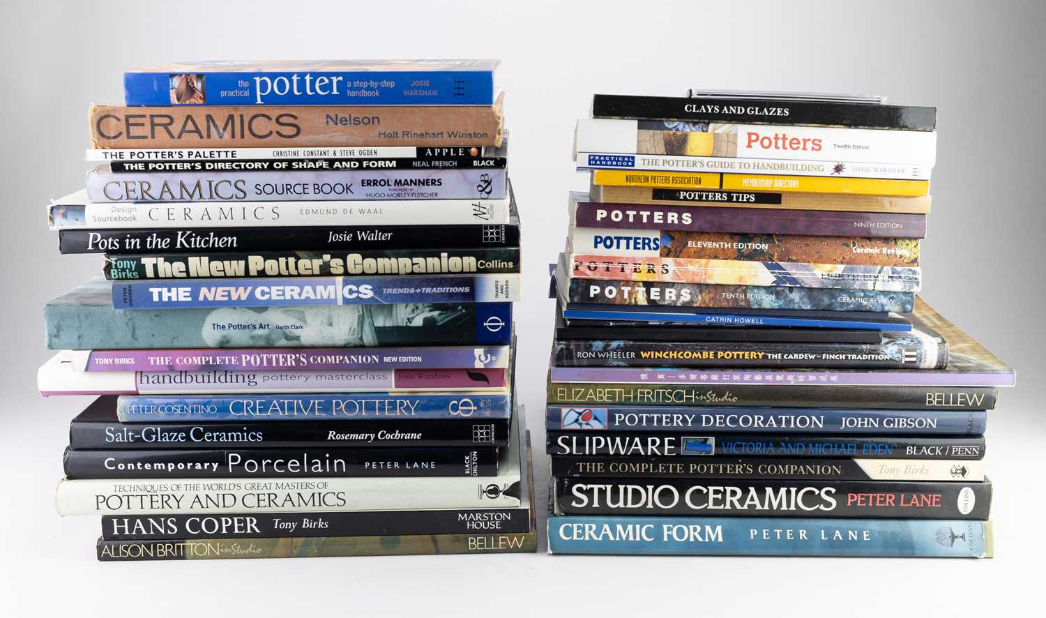 Lot 596 - A large collection of books and pamphlets on