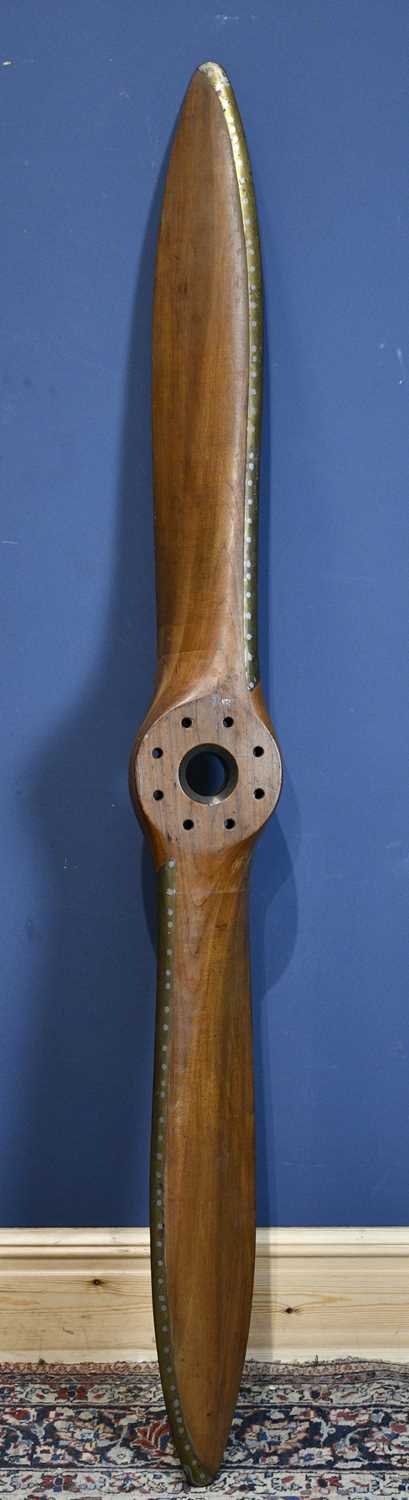 Lot 442 - A Genet Major MKI propeller with numerous