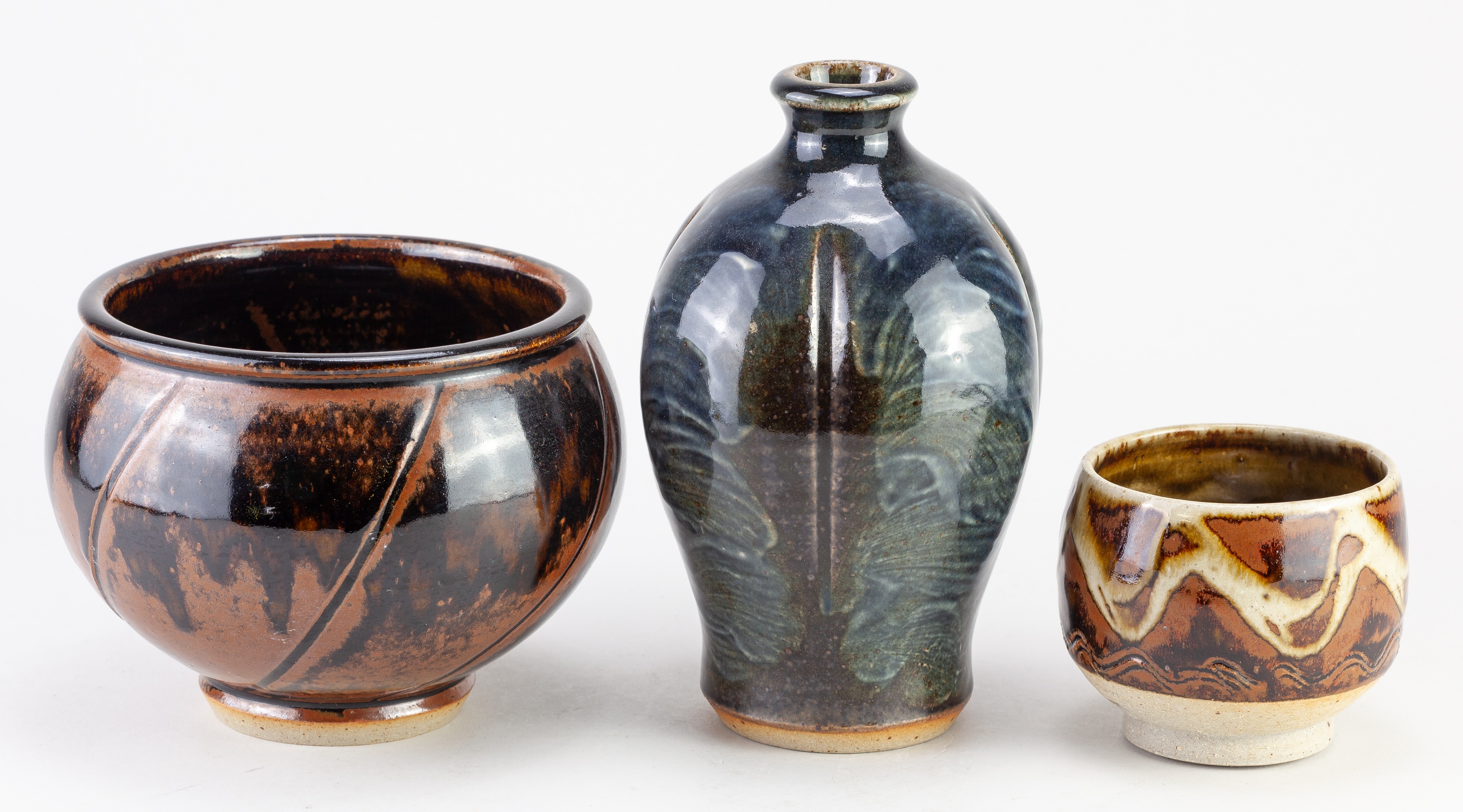 Lot 400 - NICK REES (born 1949) for Muchelney Pottery;