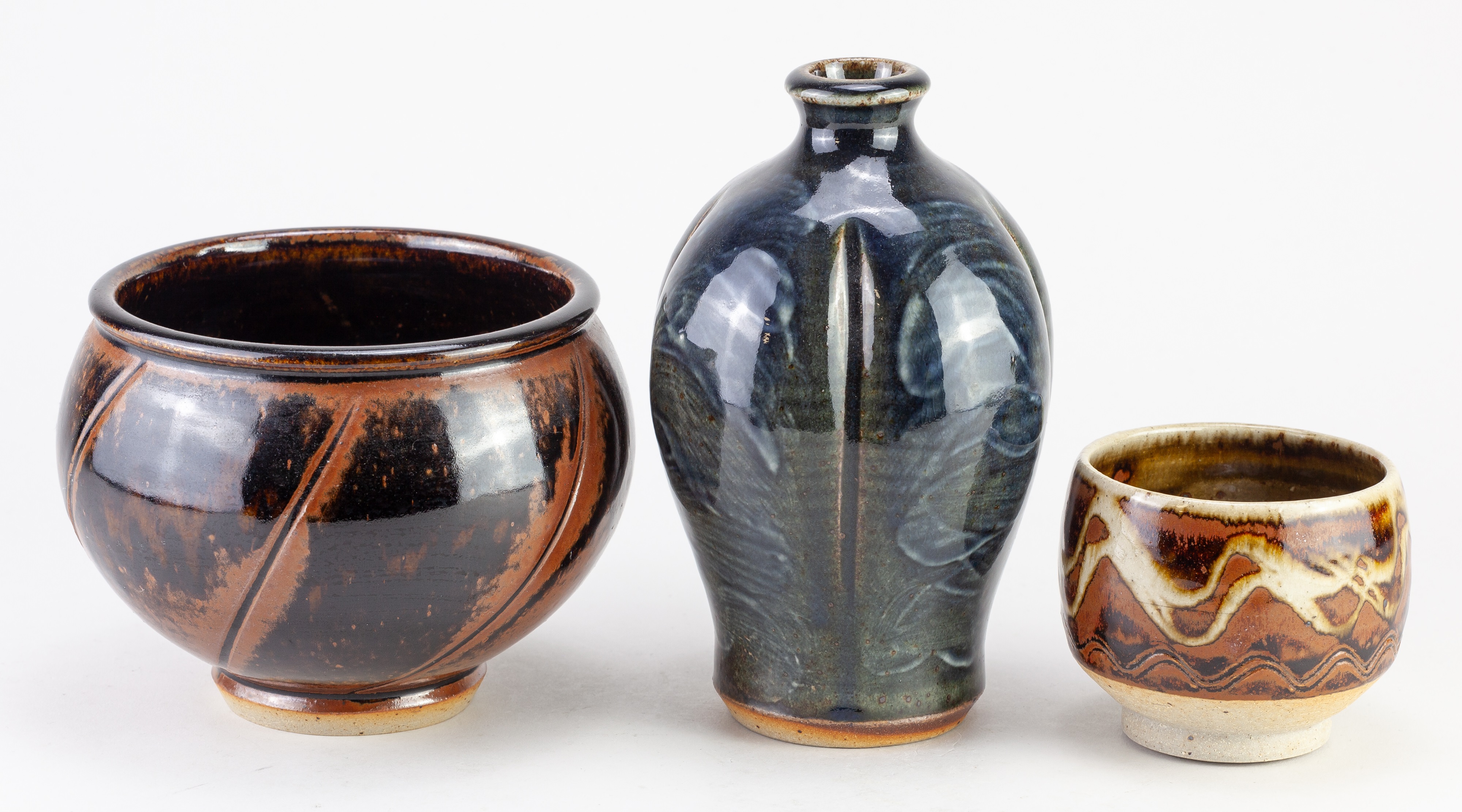 Lot 400 - NICK REES (born 1949) for Muchelney Pottery;