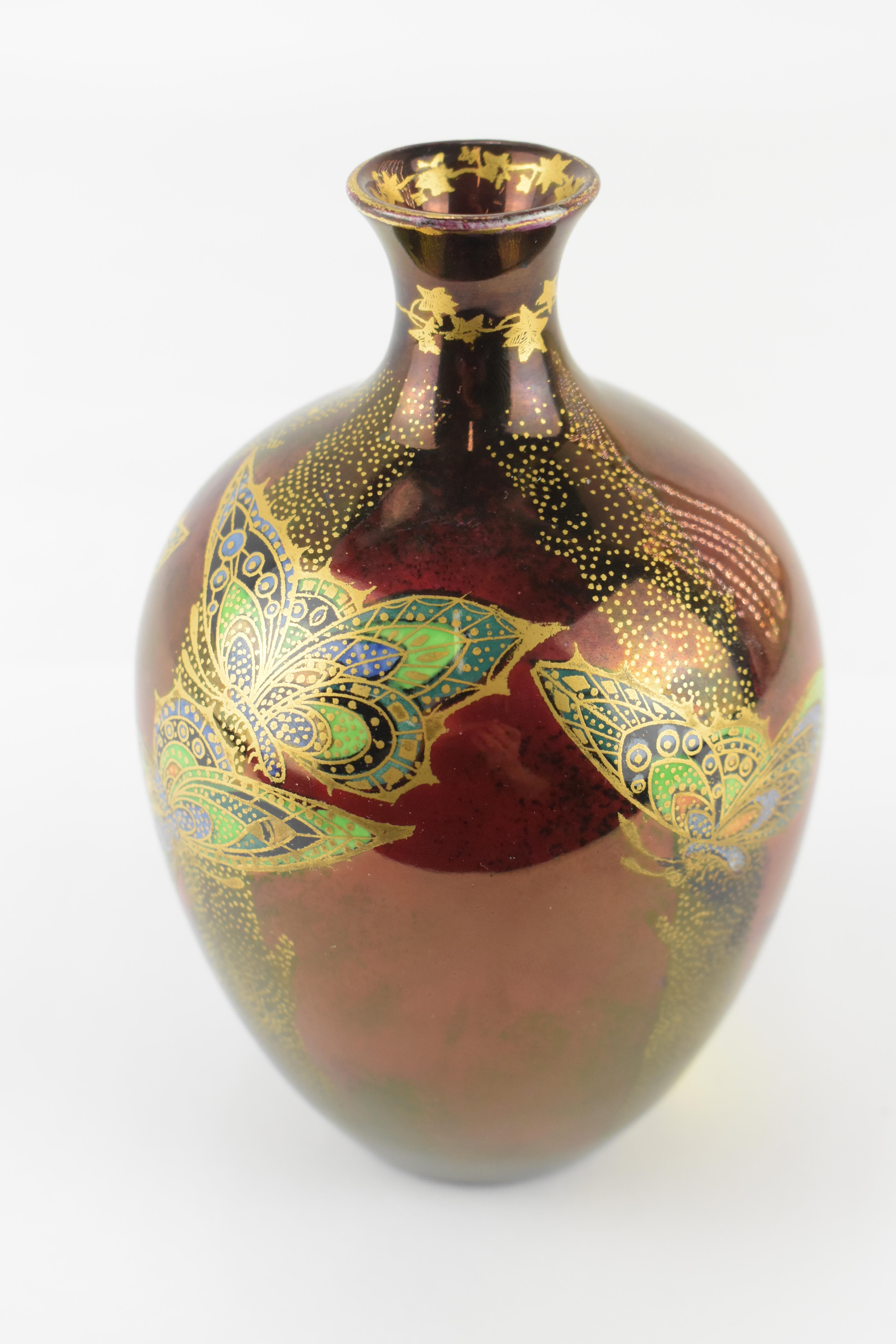 Lot 477 - CROWN DEVON, FIELDINGS; a Sylvan Lustrine