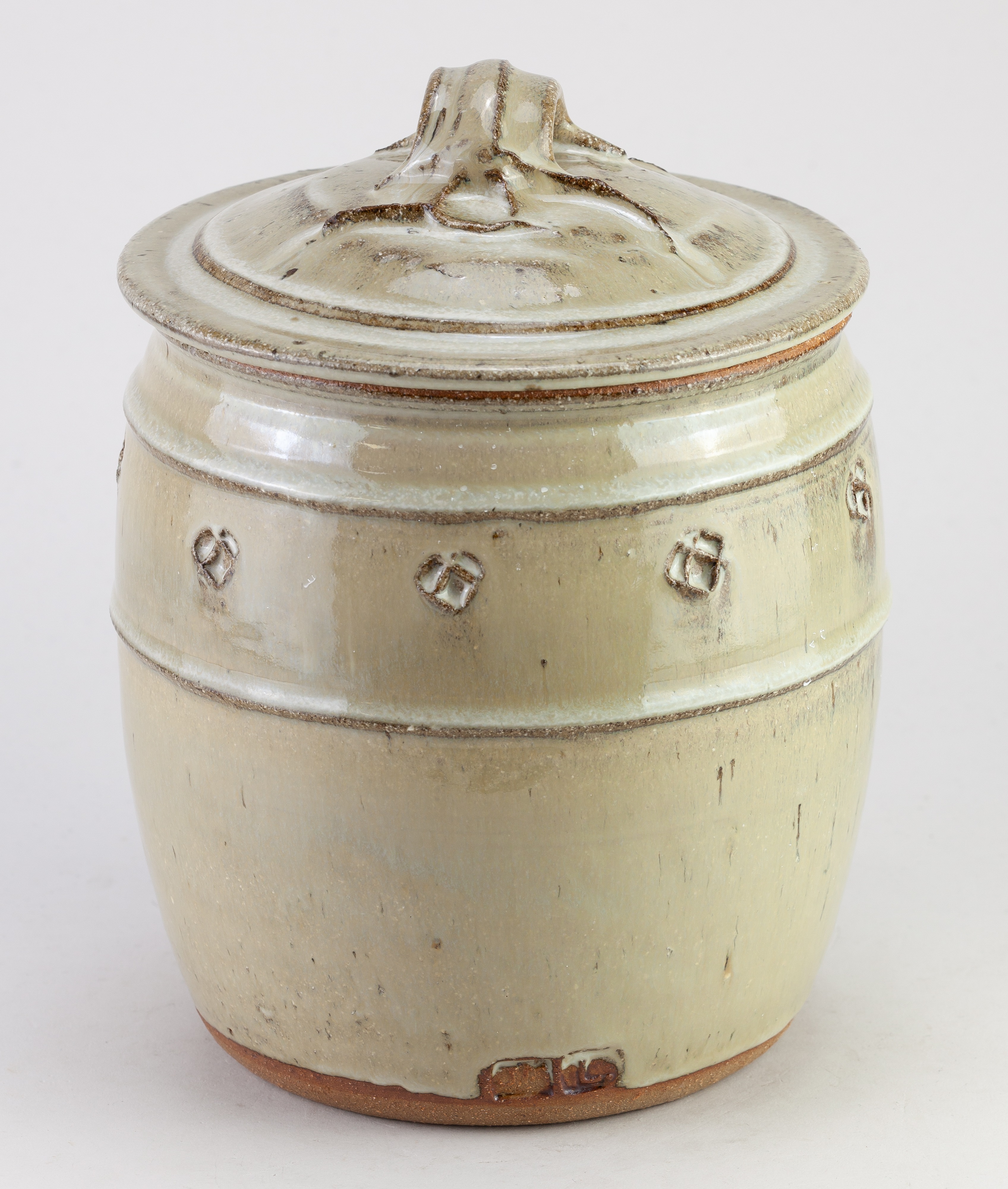 Lot 275 - JIM MALONE (born 1946); a stoneware jar and