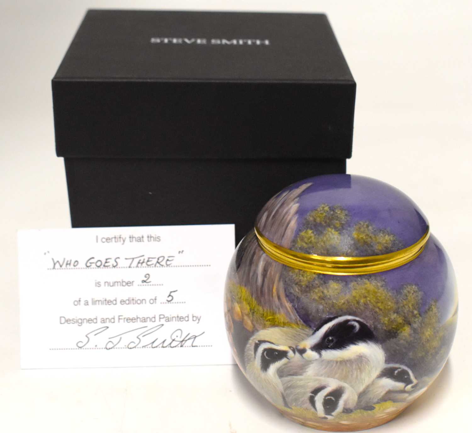Lot 493 - STEVE SMITH CERAMICS; a boxed free-hand