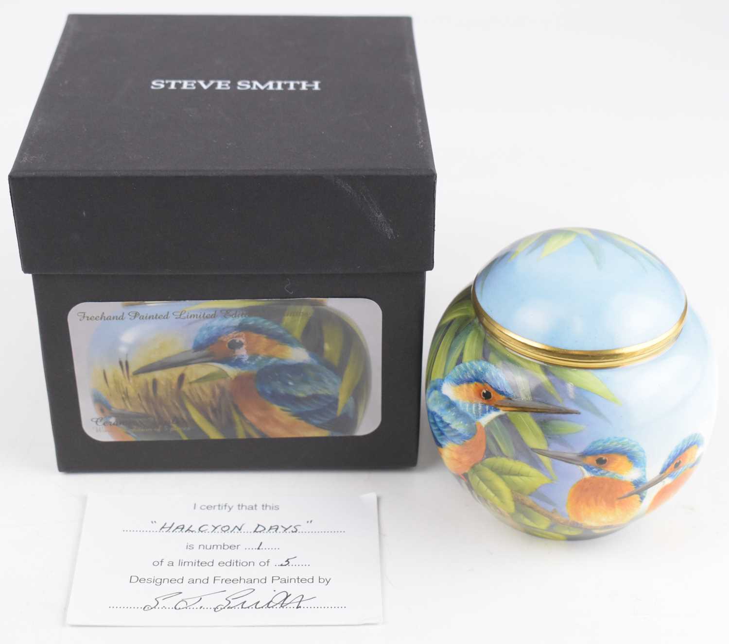 Lot 490 - STEVE SMITH CERAMICS; a boxed free-hand