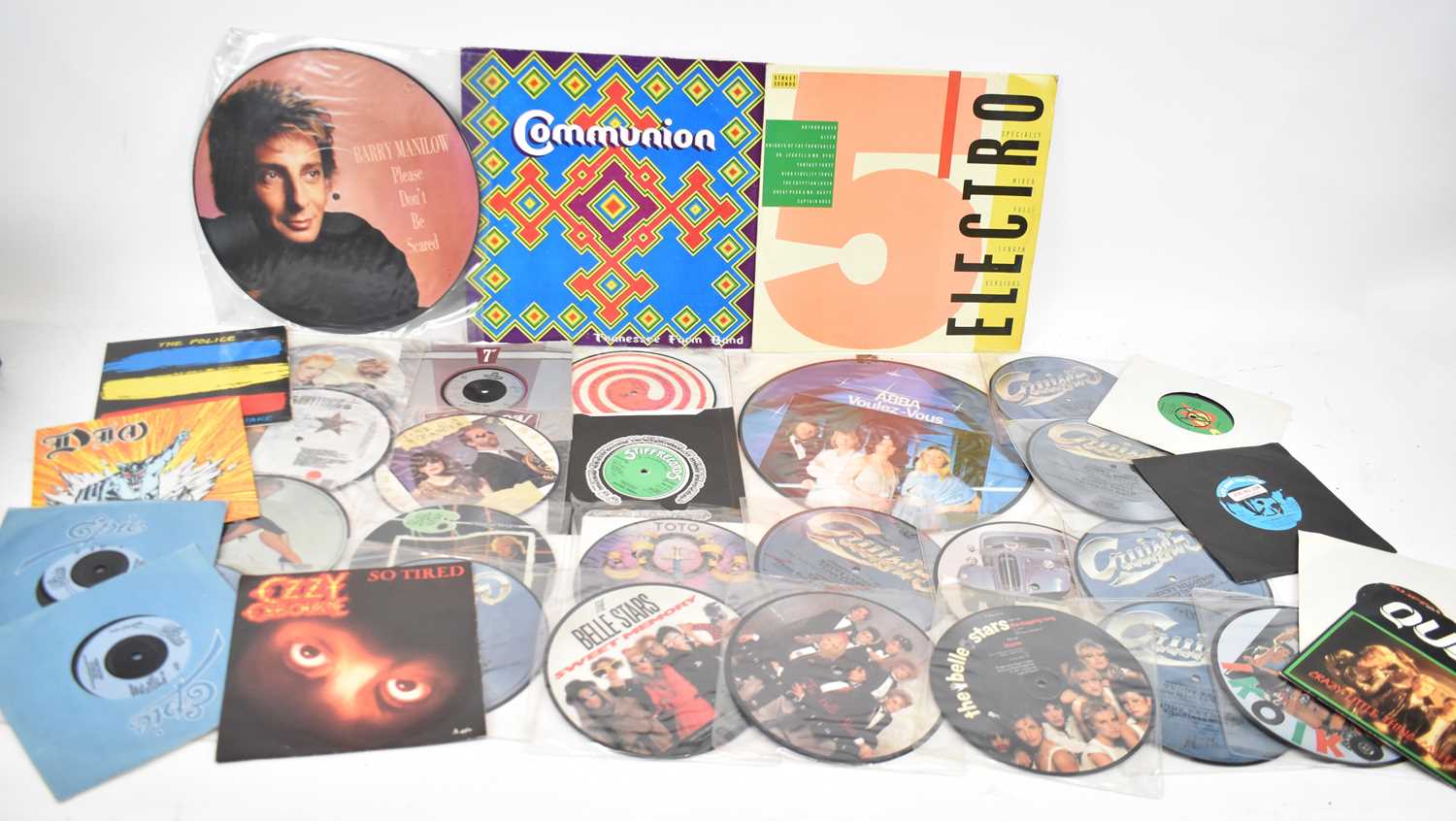 Lot 418 - A collection of mainly 7" picture discs, to