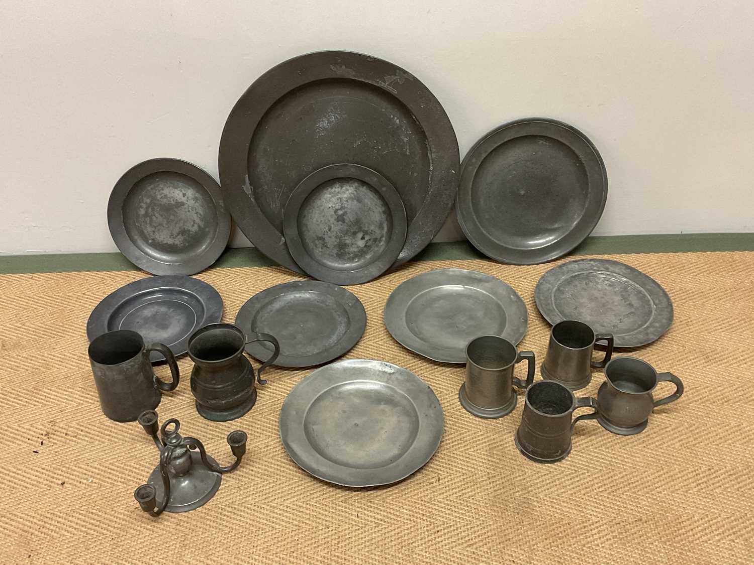 Lot 626 A Quantity Of Assorted Pewter Items