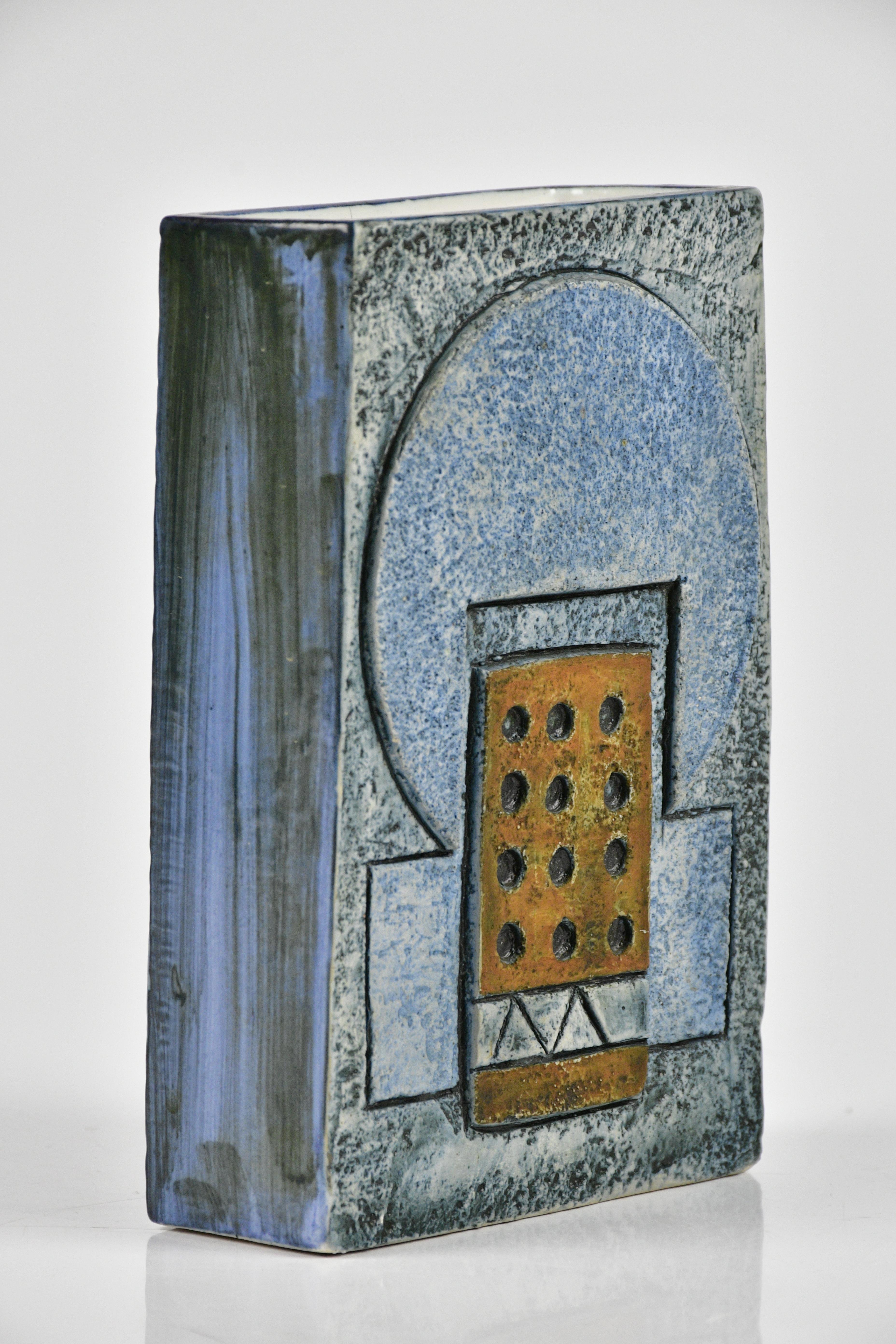 Lot 51 - PENNY BLACK FOR TROIKA POTTERY; a slab vase