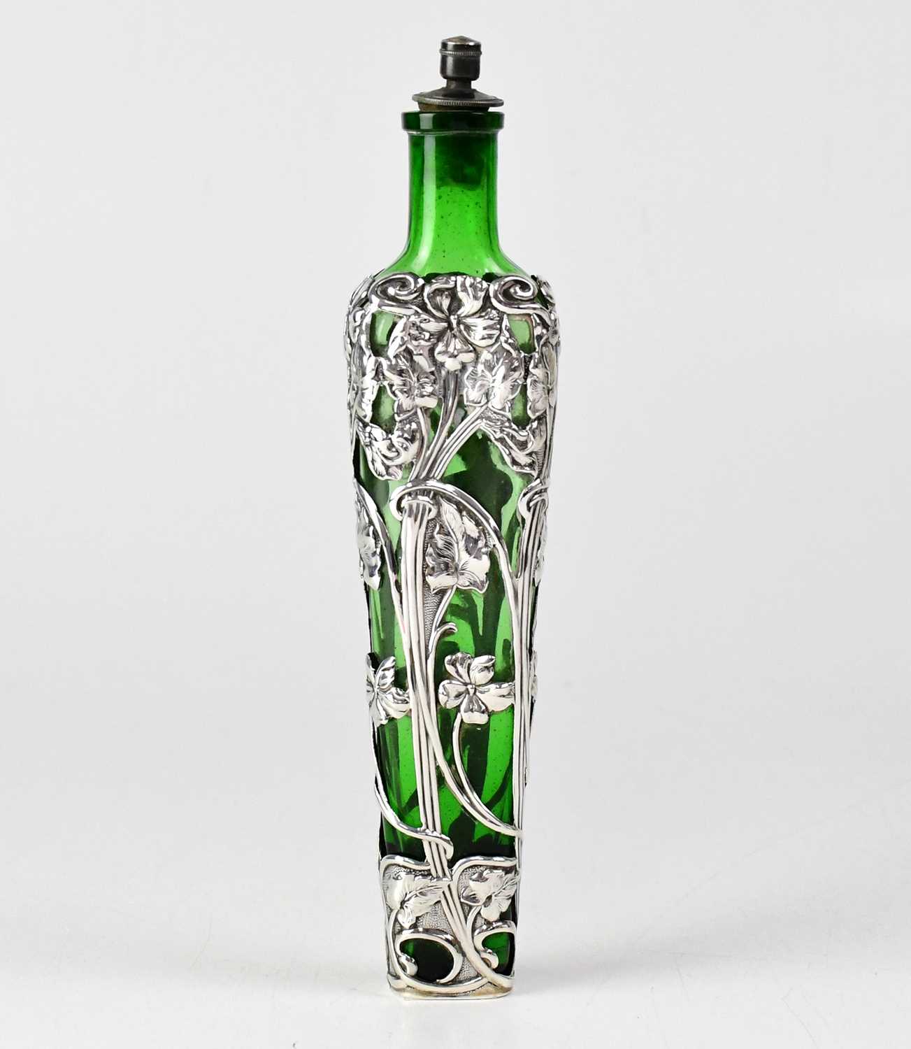 Lot 666 - SAMUEL JACOB; an Edward VII hallmarked