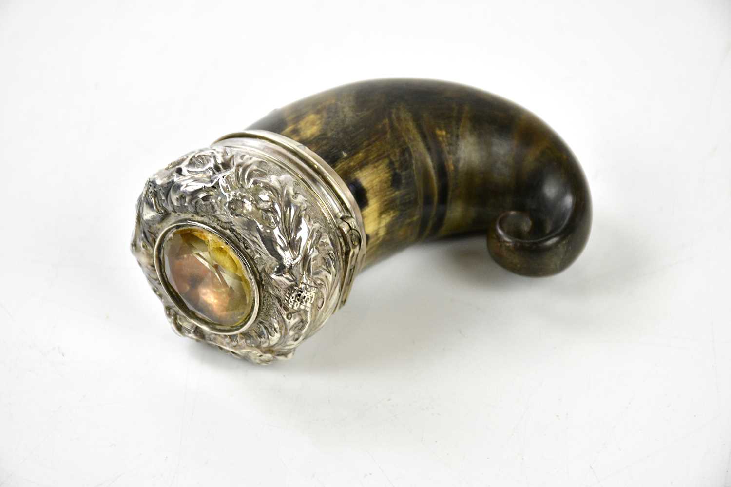 Lot 2636 - A 19th century Scottish snuff mull with