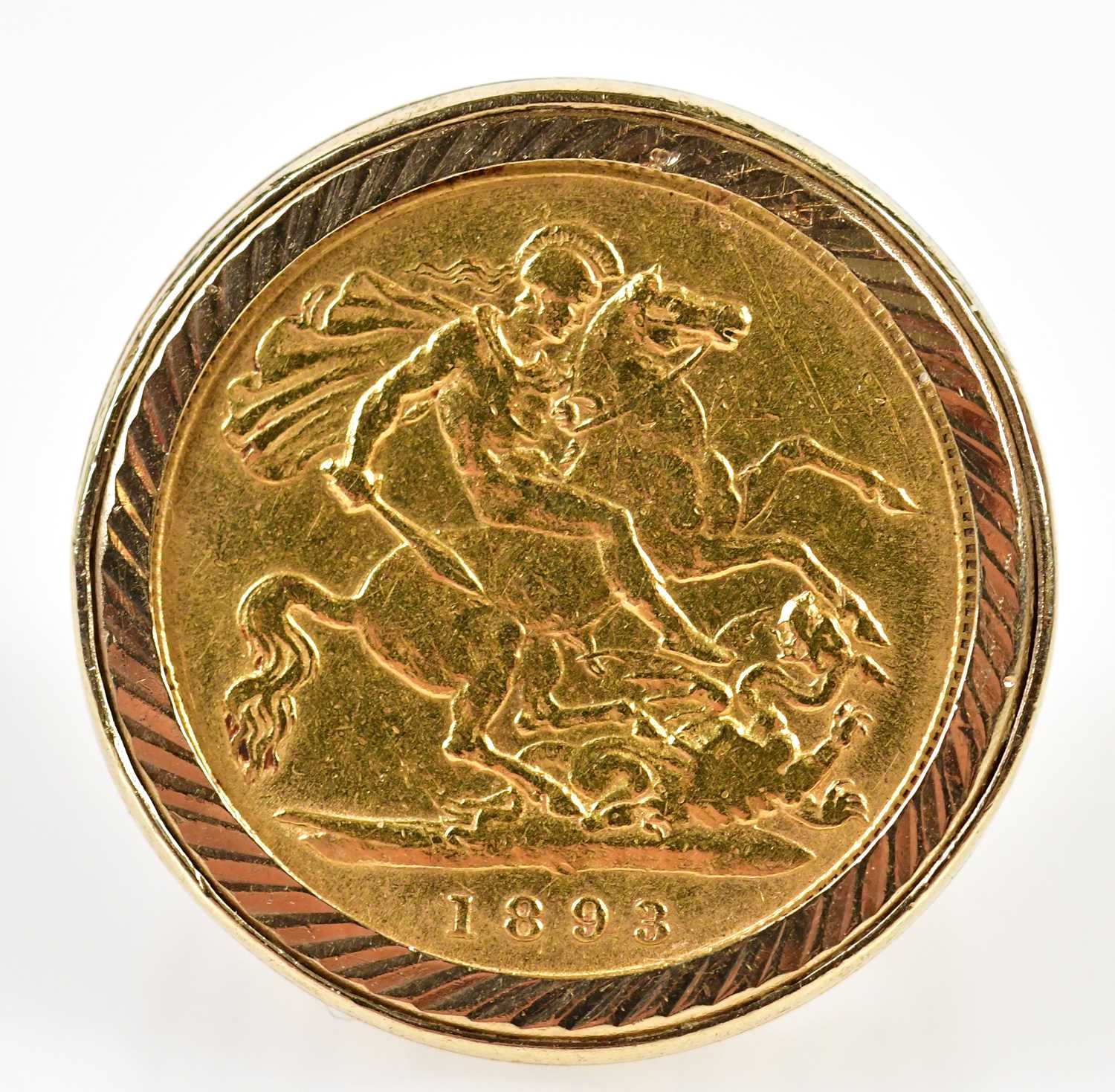 Lot 137 - A 9ct yellow gold half sovereign ring, 1893,