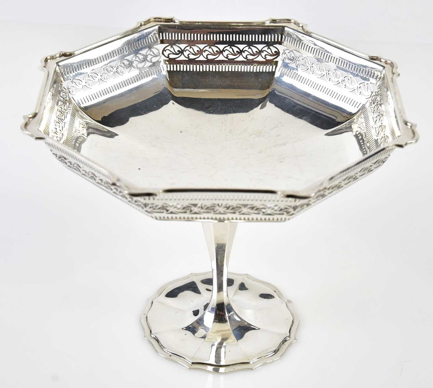Lot 2187 - MAPPIN & WEBB; a George V hallmarked silver