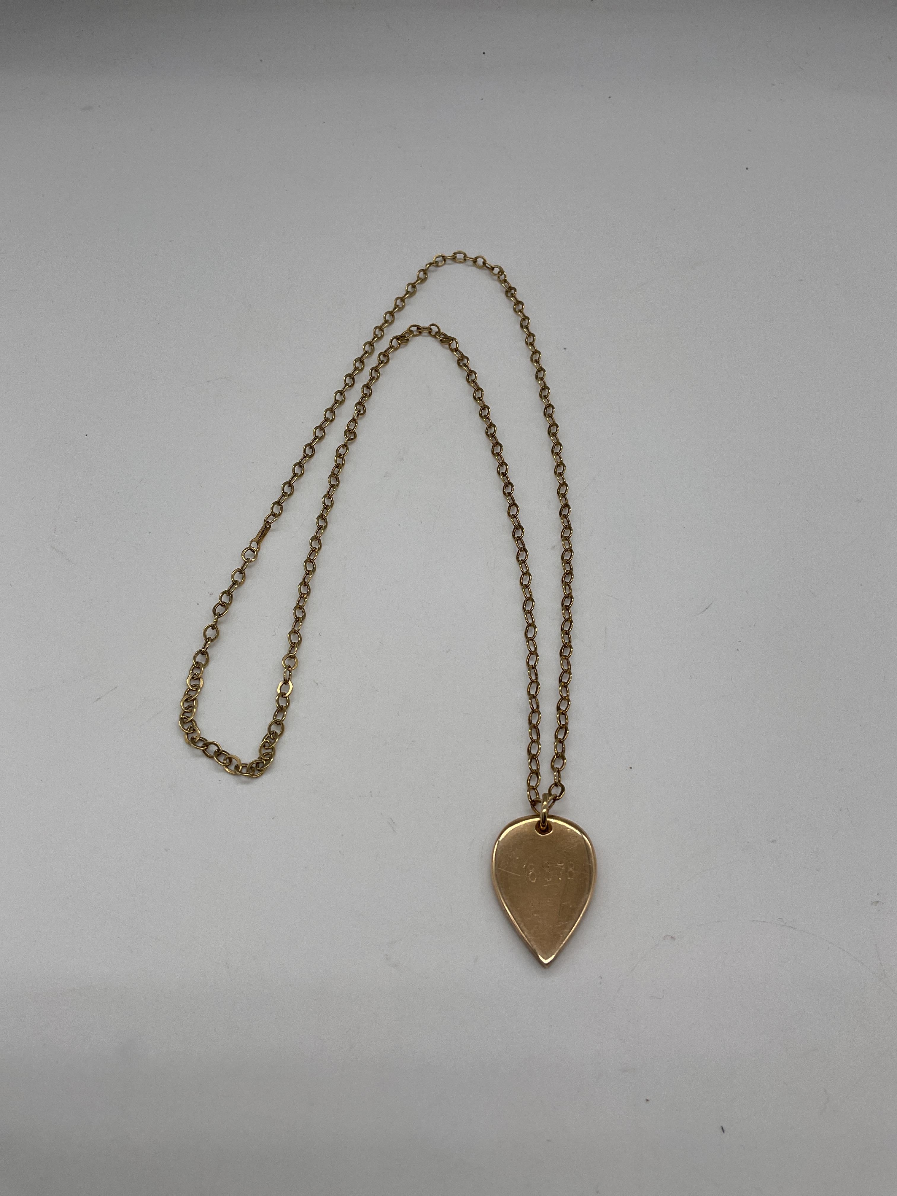 Lot 433 - A 9ct yellow gold chain, length 60cm,