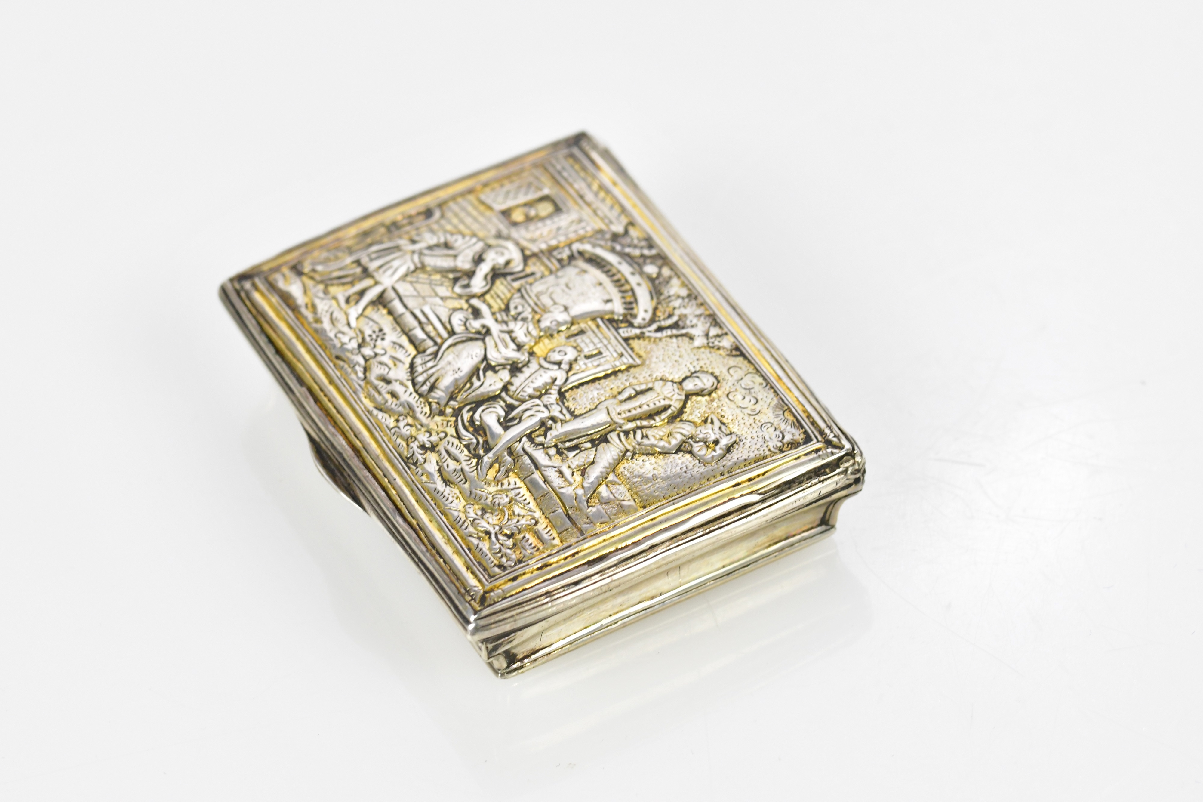 Lot 2052 - ATTRIBUTED TO WILLIAM HUNTLEY; a rare snuff