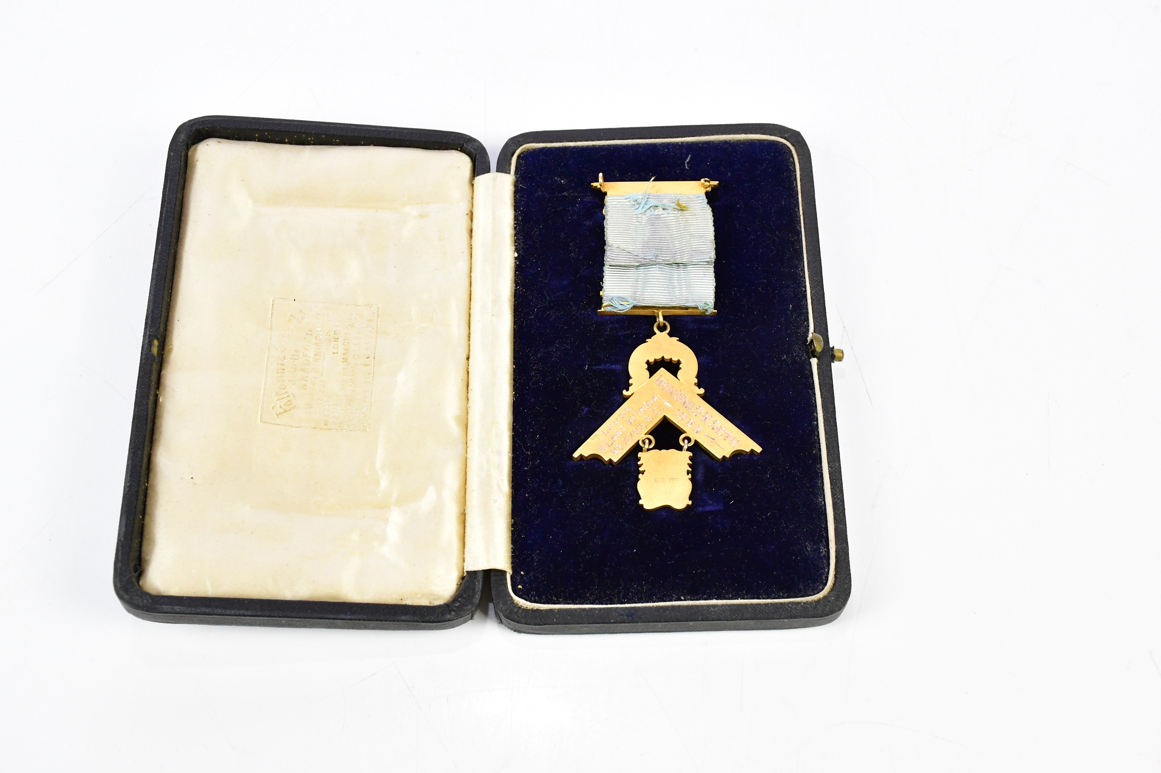 Lot 297 - MASONIC INTEREST; a 9ct gold Heart of India