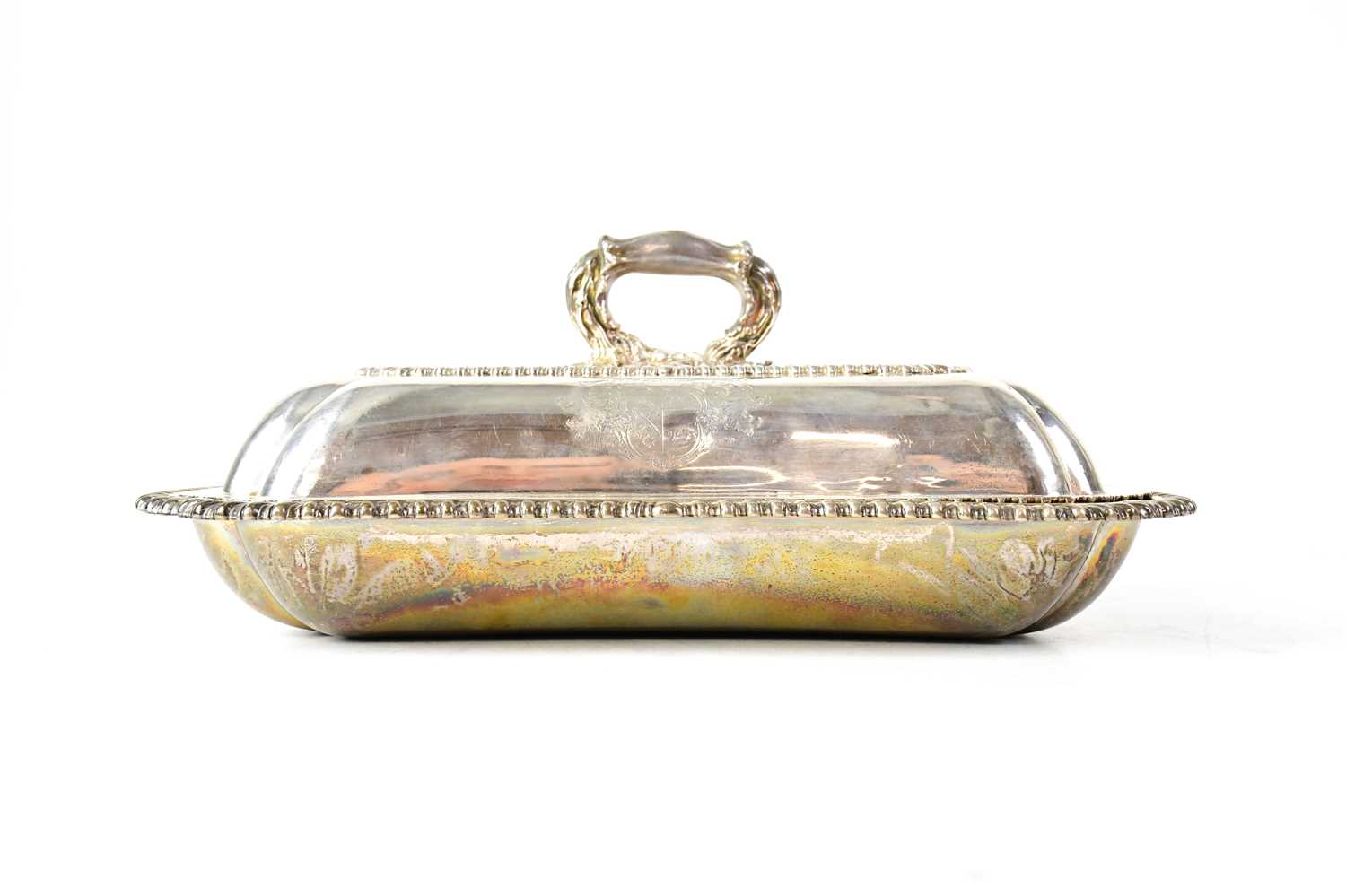 Lot 906 - JOSEPH CRADDOCK; a George III silver entrée