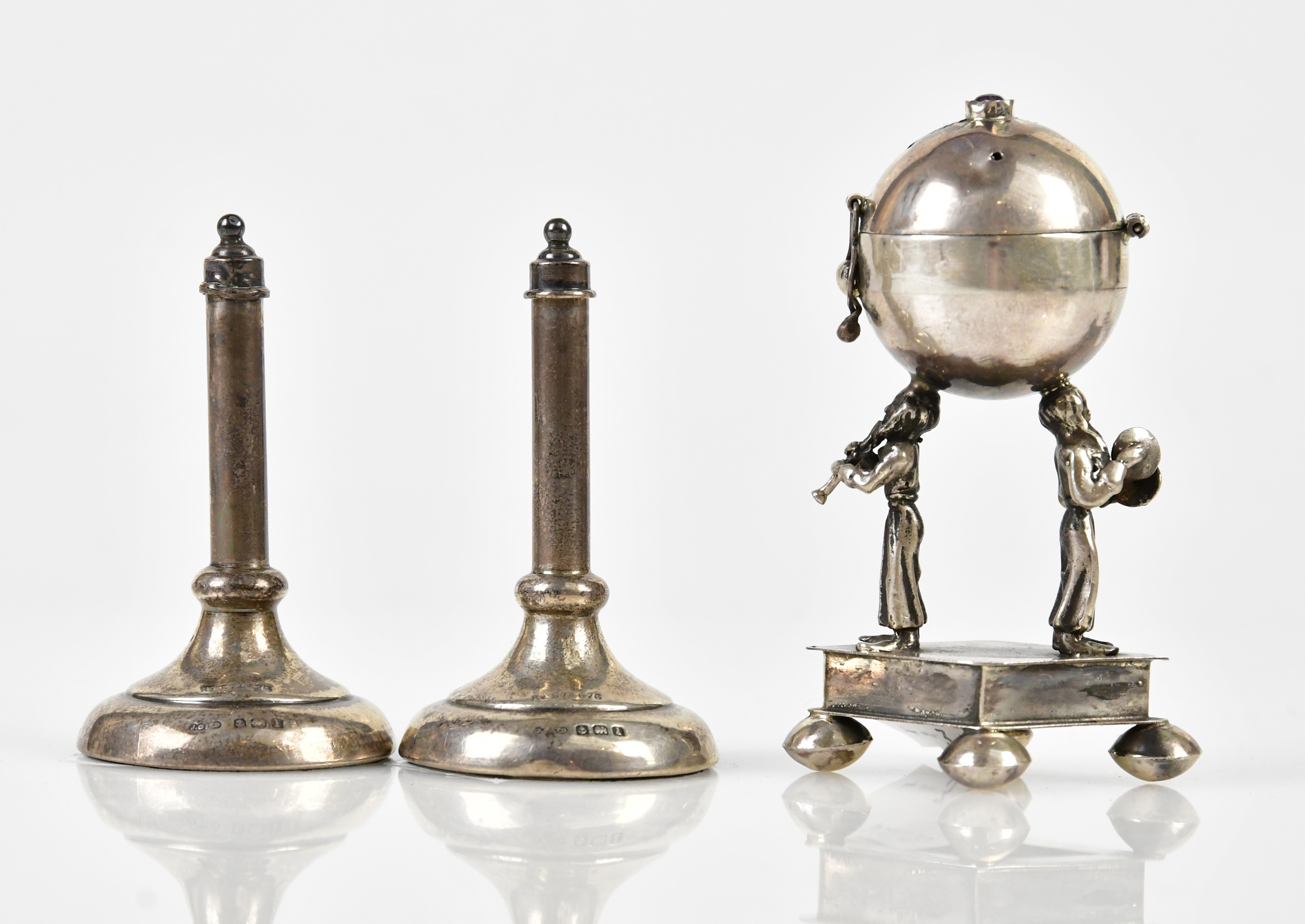 Lot 2462 - JOSEPH GLOSTER LTD; a pair of George V