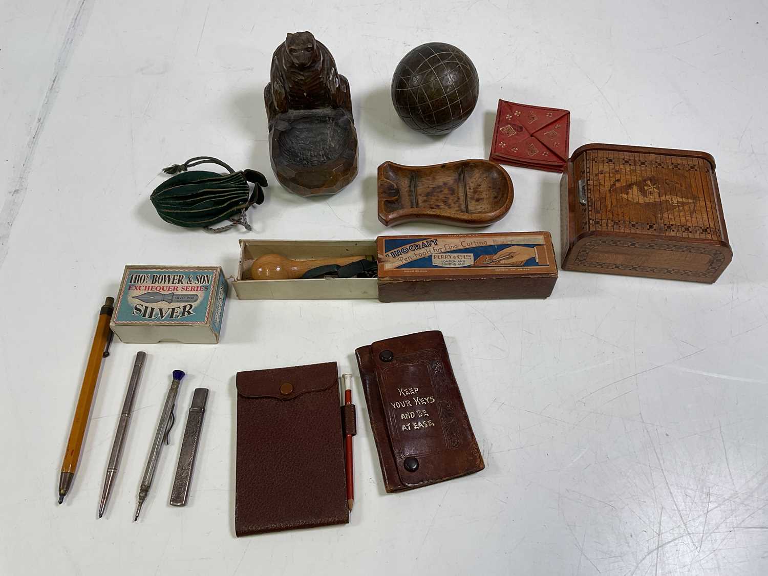 Lot 23 - An interesting group of collectors' items,