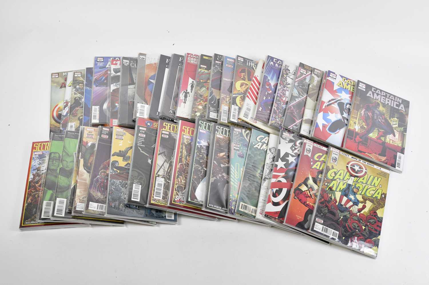Lot 32 - MARVEL; a collection of Captain America