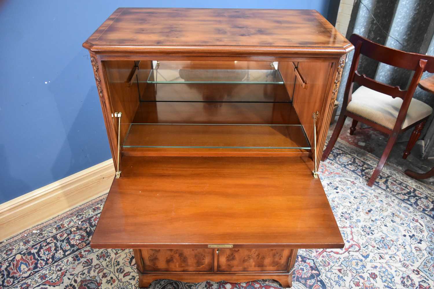 Lot 106 - RACKSTRAW; a modern yew wood cocktail