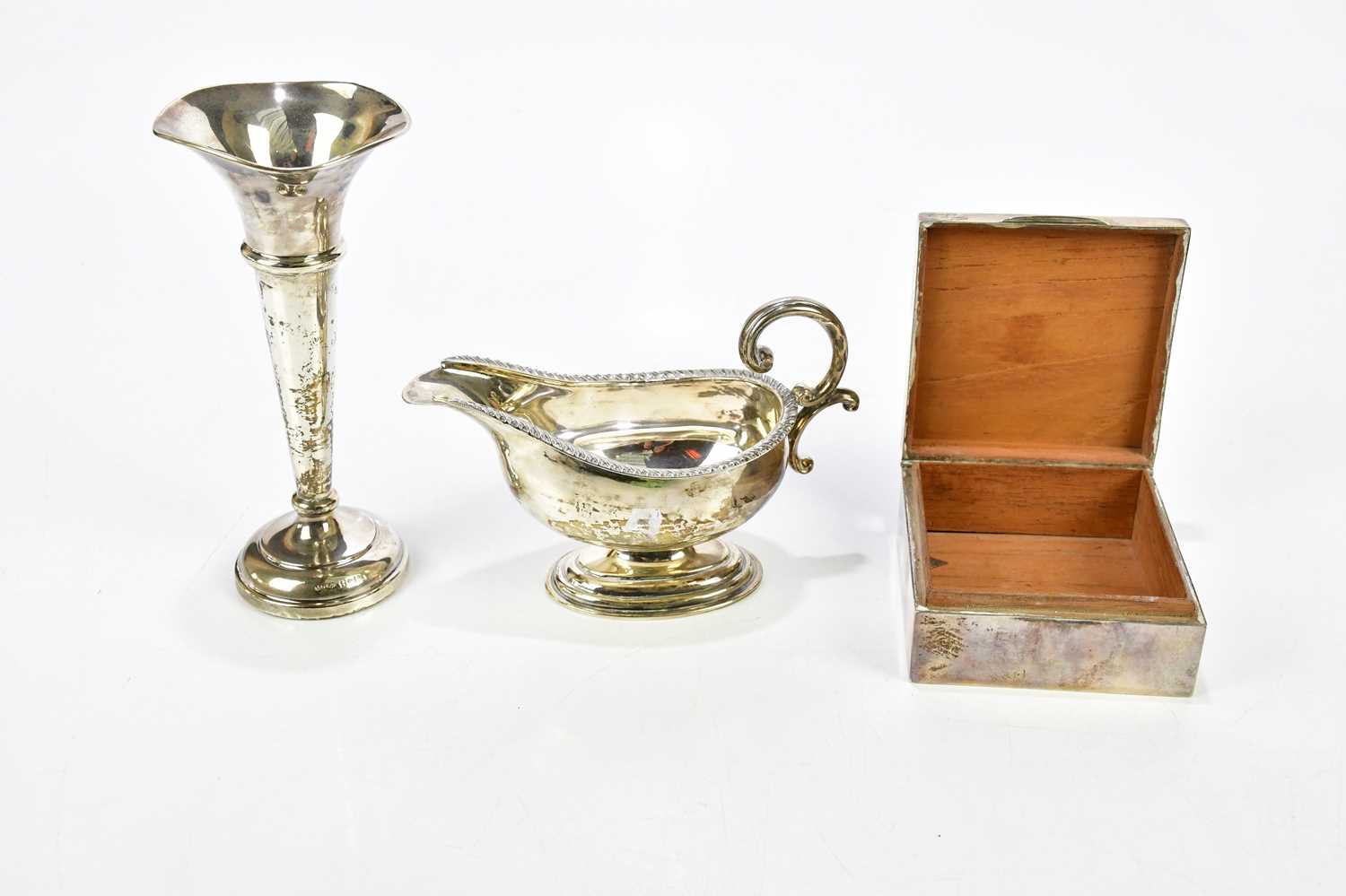 Lot 1043 - JOSEPH GLOSTER LTD; an Elizabeth II