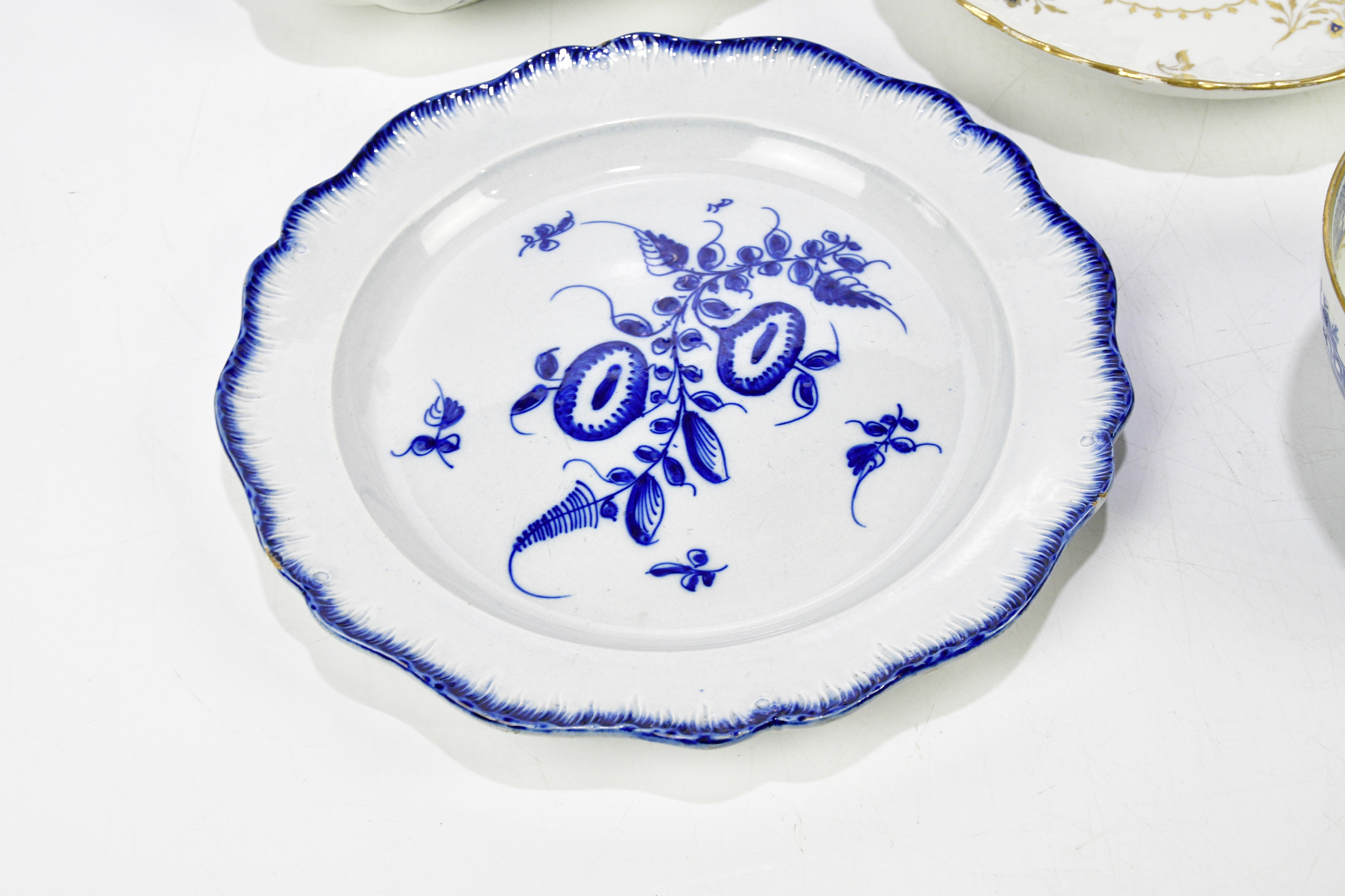 Lot 1278 - WORCESTER; an 18th century Dr Wall