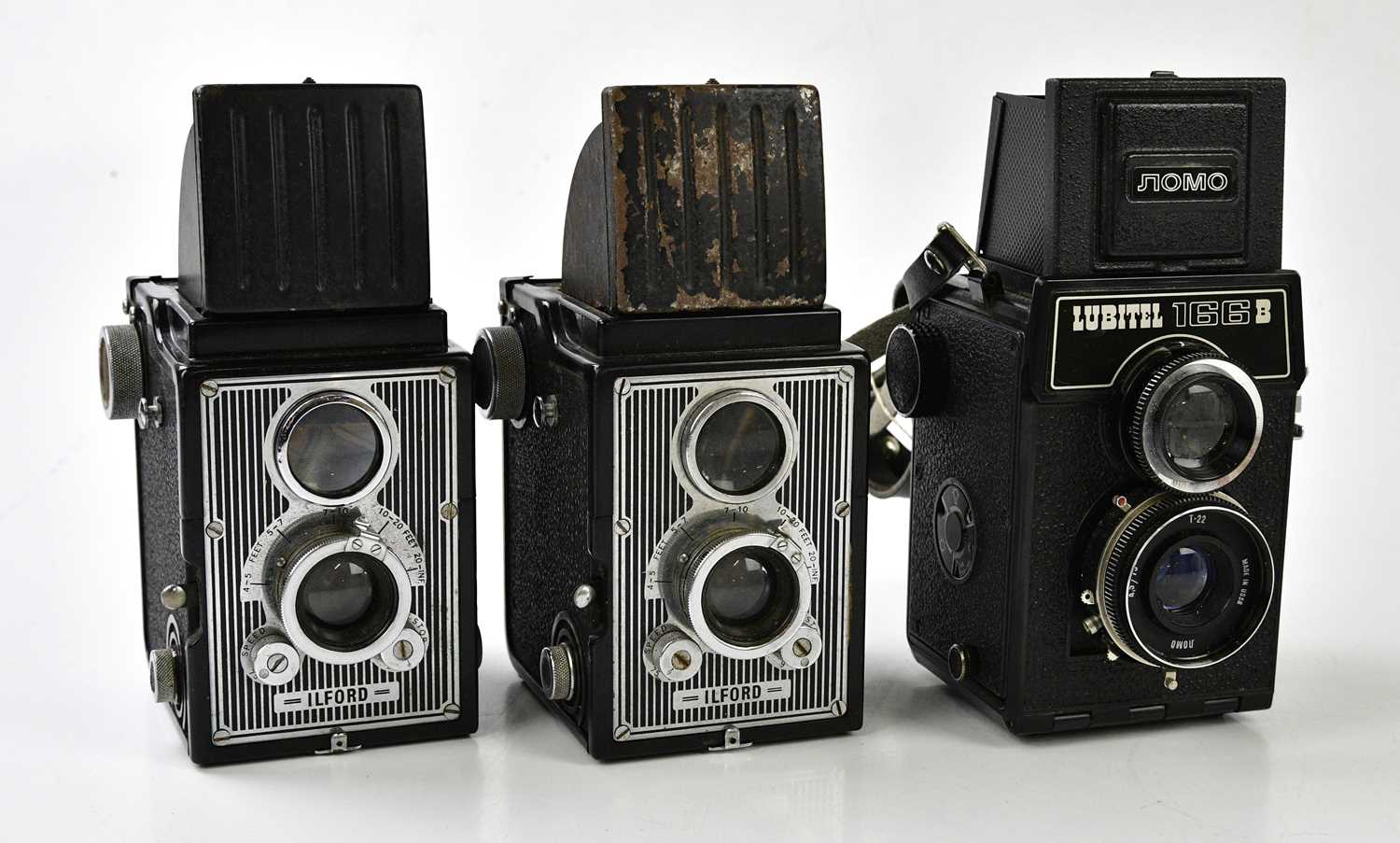 Lot 1432 - Three TLR cameras, to inlcude two Ilford