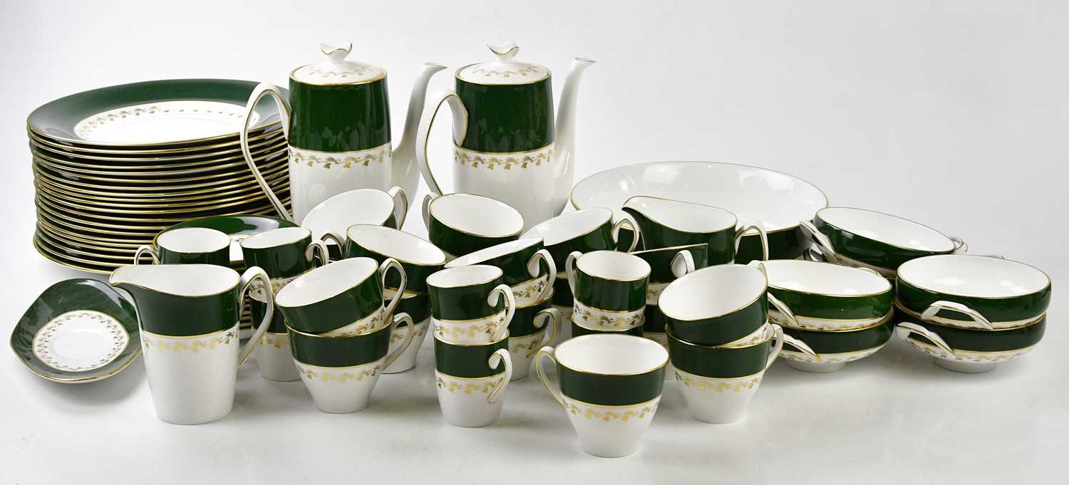 Lot 1312 - SPODE; a two hundred and thirty-six piece