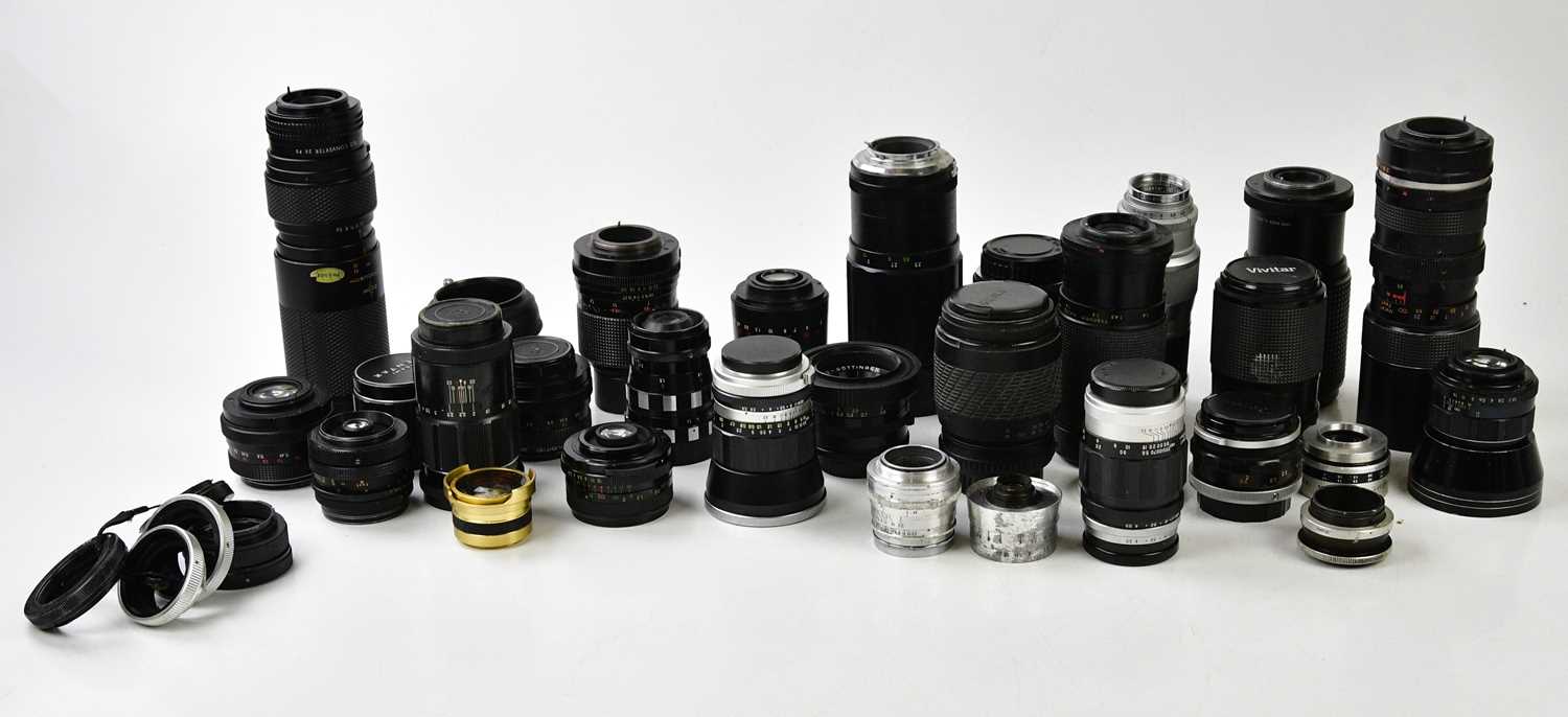 Lot 1440 - A collection of lenses, to include a