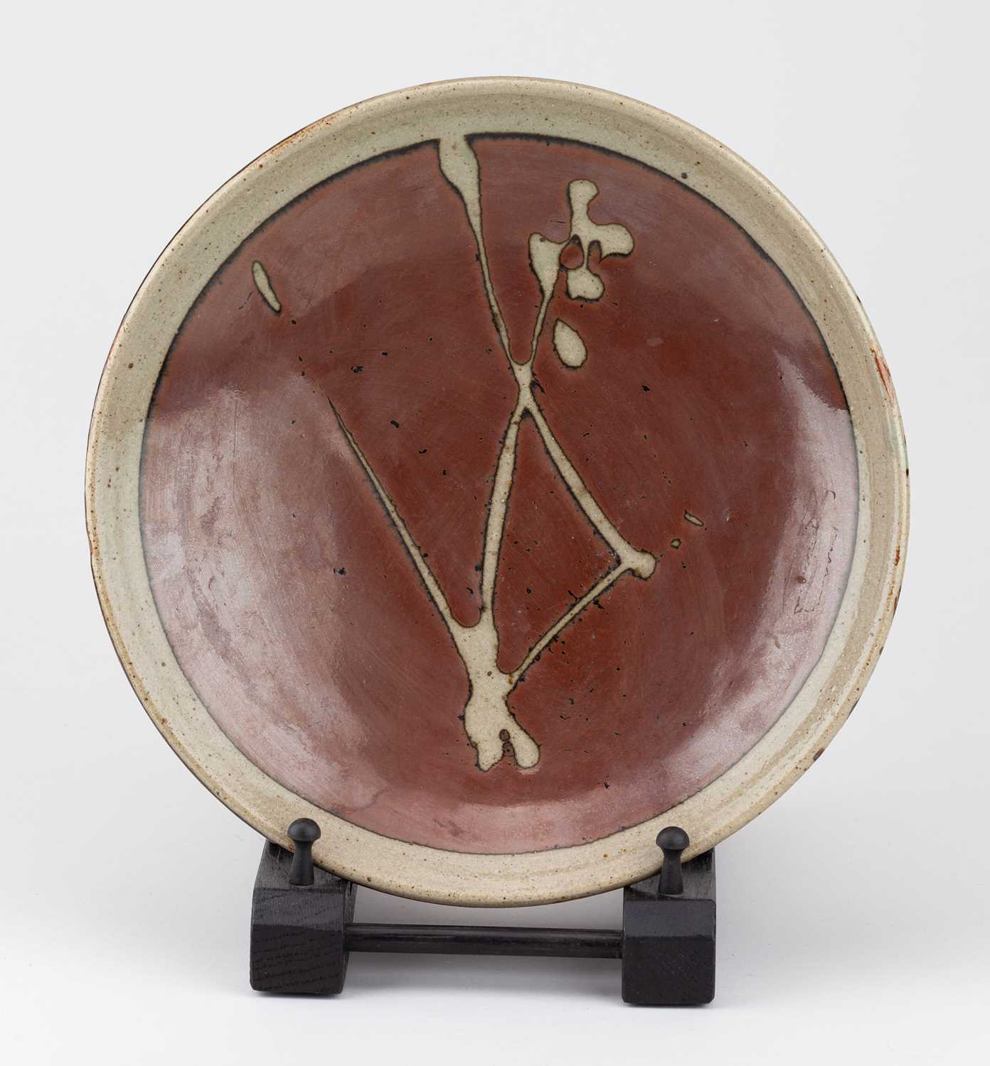 Lot 554 - SHOJI HAMADA (1894-1978); a large stoneware