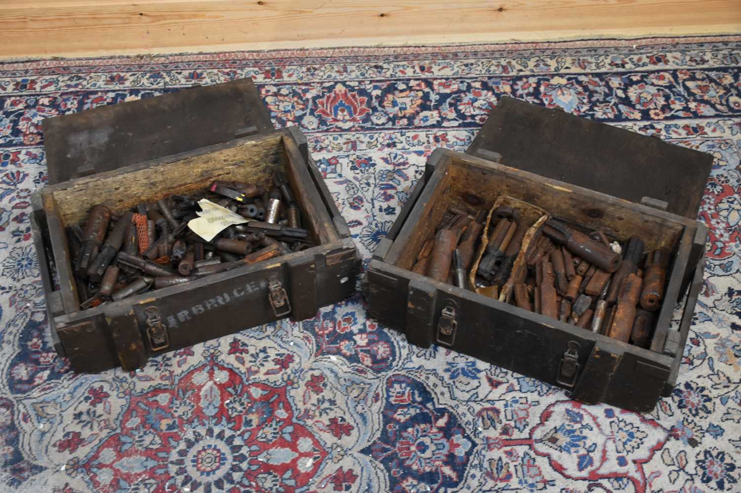 Lot 1076 - A large collection of threading taps, cased