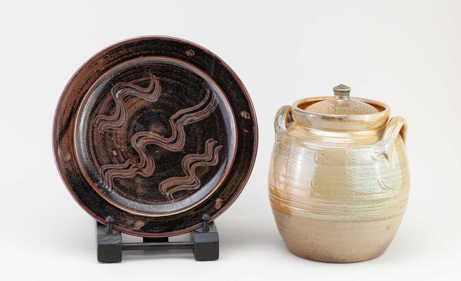 Lot 487 - RAY FINCH (1914-2012) for Winchcombe Pottery;