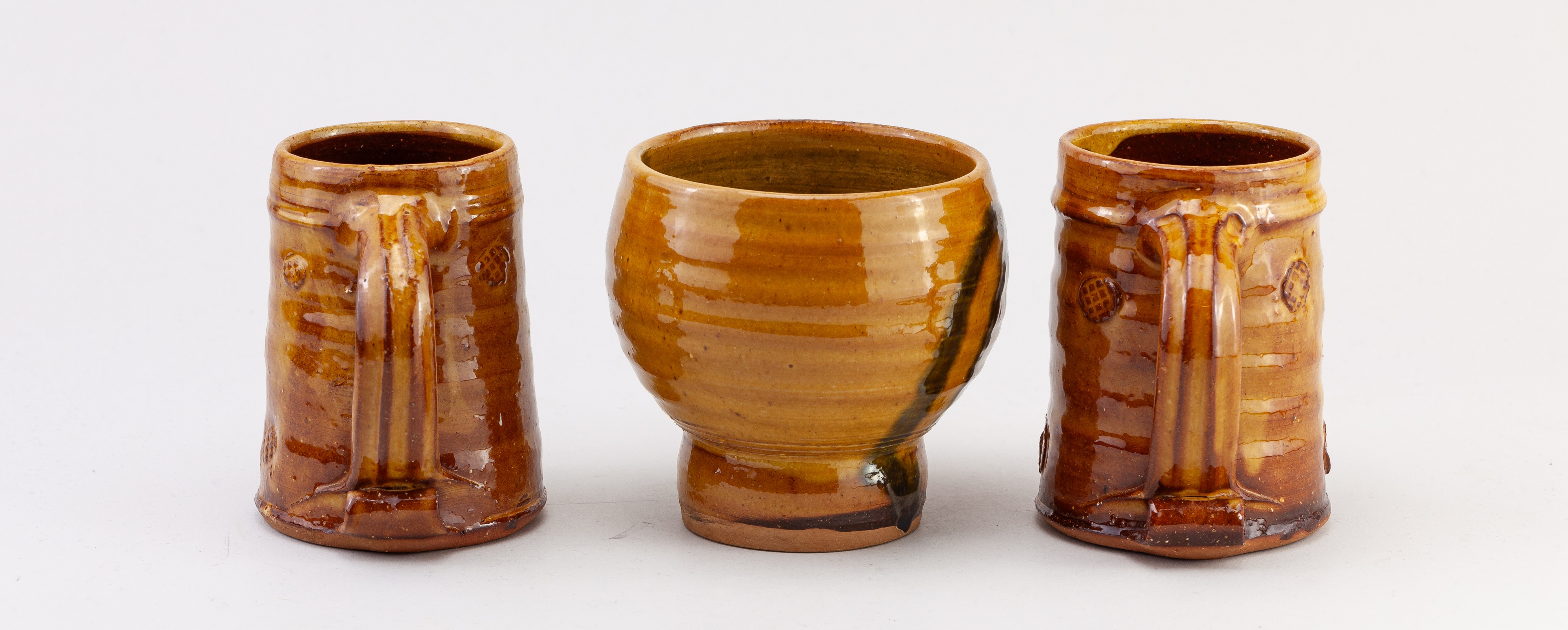 Lot 92 - CLIVE BOWEN (born 1943); a large slipware cup