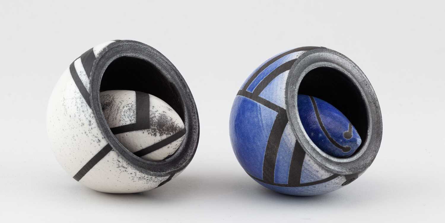 Lot 177 - ERIC MOSS (born 1959); a pair of raku seed