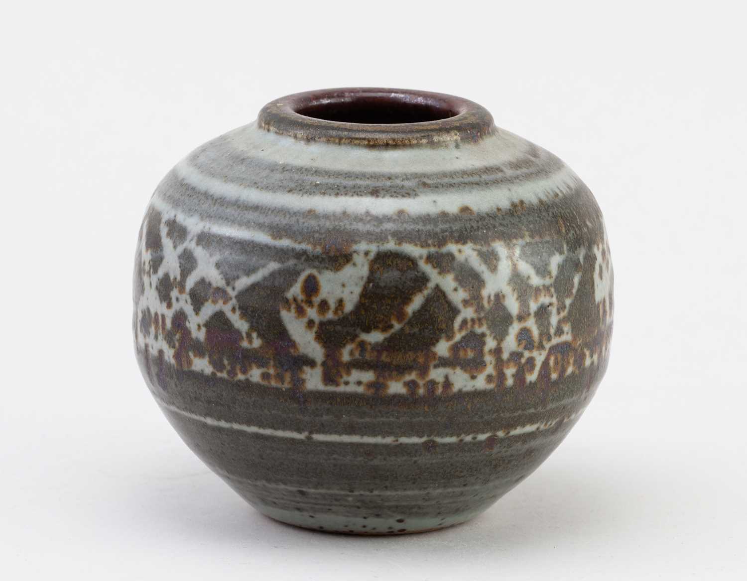 Lot 217 - HELEN PINCOMBE (1908-2004); a stoneware jar